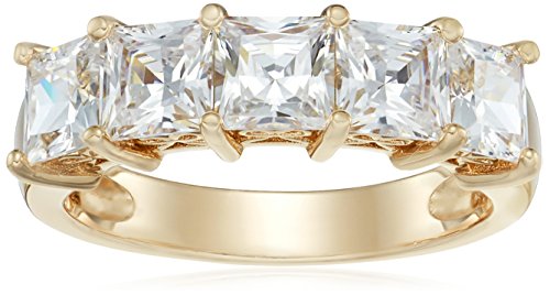Amazon Essentials Yellow Gold-Plated Sterling Silver Infinite Elements Cubic Zirconia Princess-Cut 5 Stone Ring, Size 7, (previously Amazon Collection)
