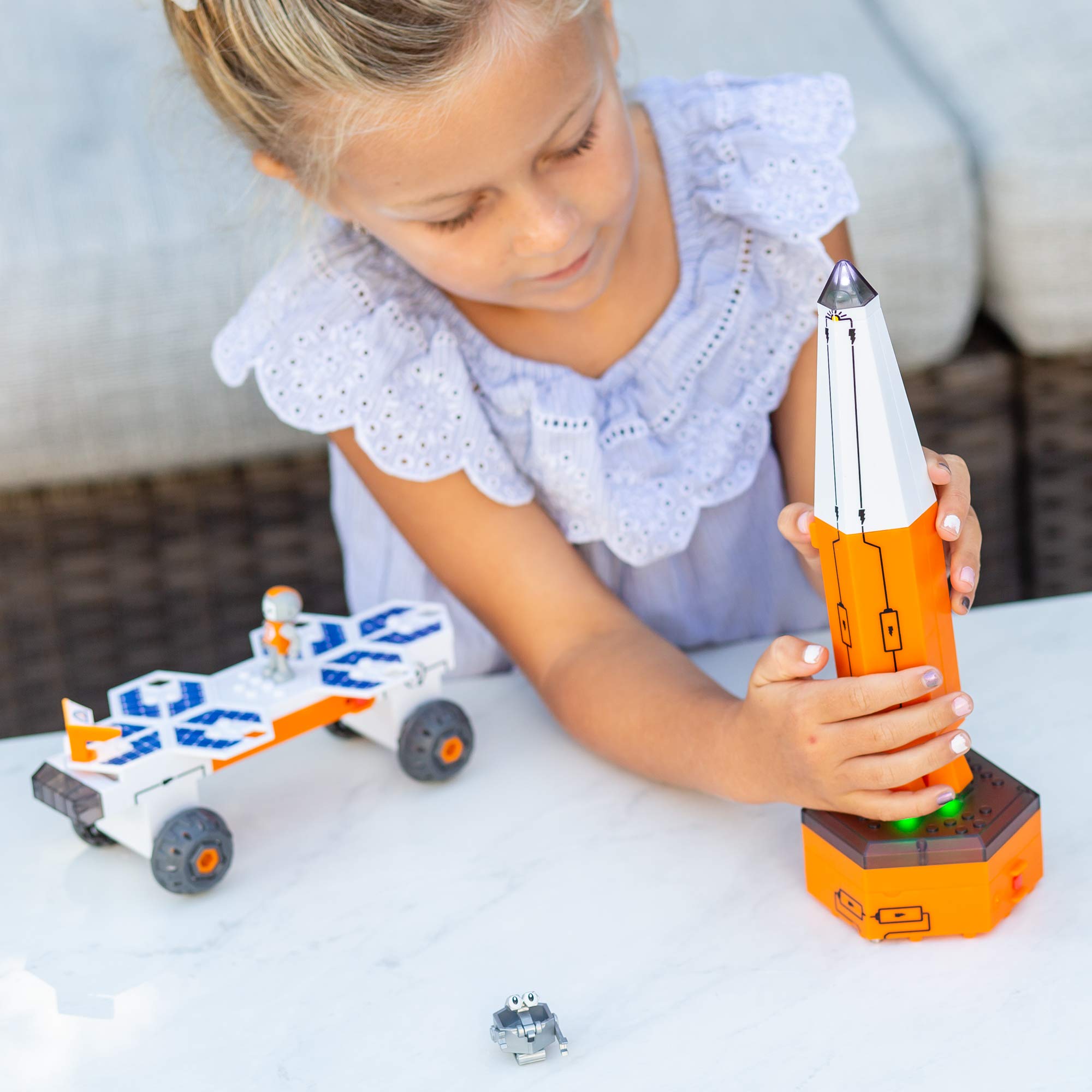 Educational Insights Circuit Explorer Rocket Ship Circuit for Kids, Space Toy, Building Set, STEM Toy, Gift for Boys & Girls, Ages 6+