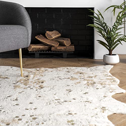 nuLOOM Iraida Contemporary Faux Cowhide Area Rug, 5' x 6' 7", Off-white