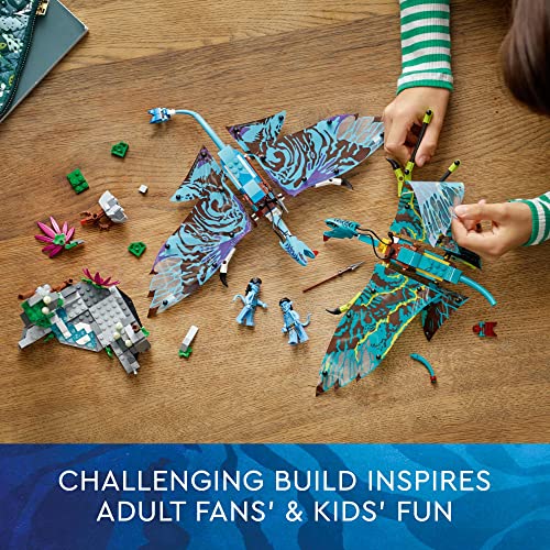 LEGO Avatar Jake & Neytiri First Banshee Flight 75572 Building Toys - Pandora Movie Inspired Set with 2 Banshee Figures, 2 Minifigures, Glow in The Dark Elements, Great for Kids Ages 9+
