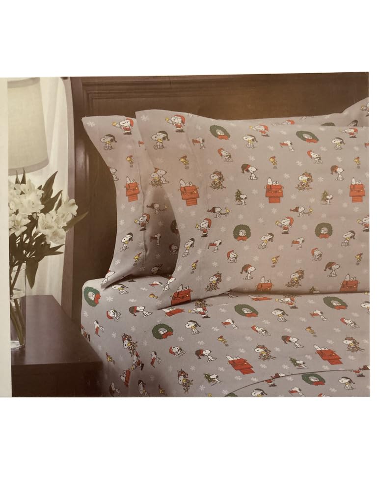 BLUE HERON WEST Peanuts Christmas Sheet Set - Wreaths and Lights - Gray Background (Full)