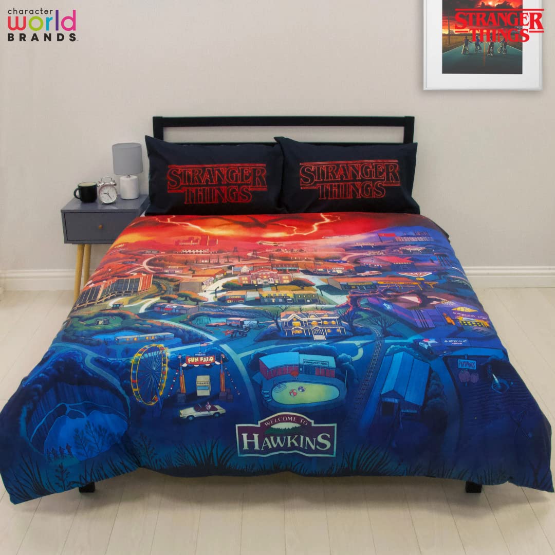 Stranger Things Character World Official Double Duvet Cover | Hawkins Town Map Design, Reversible Easy Care Bedding 2 Sided Duvet Quilt Set with Matching Pillow Cases, Multicolour Print