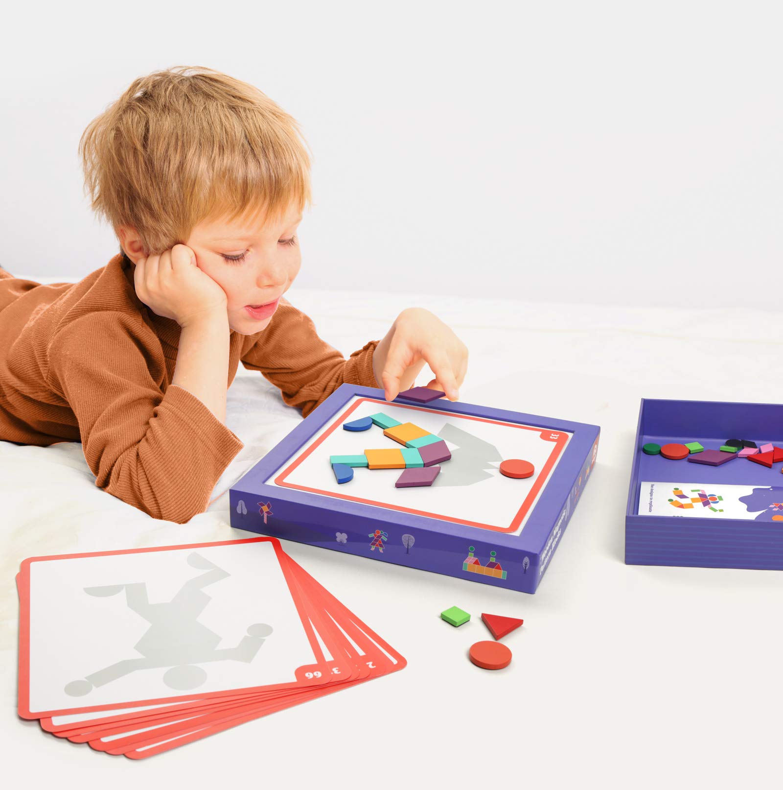 Coogam Wooden Magnetic Shape Puzzle Pattern Blocks Set, Tangram Geometric Manipulative Brain Teasers Toy Montessori Magnet Board Puzzle STEM Gift for Kids with 80 Challenges