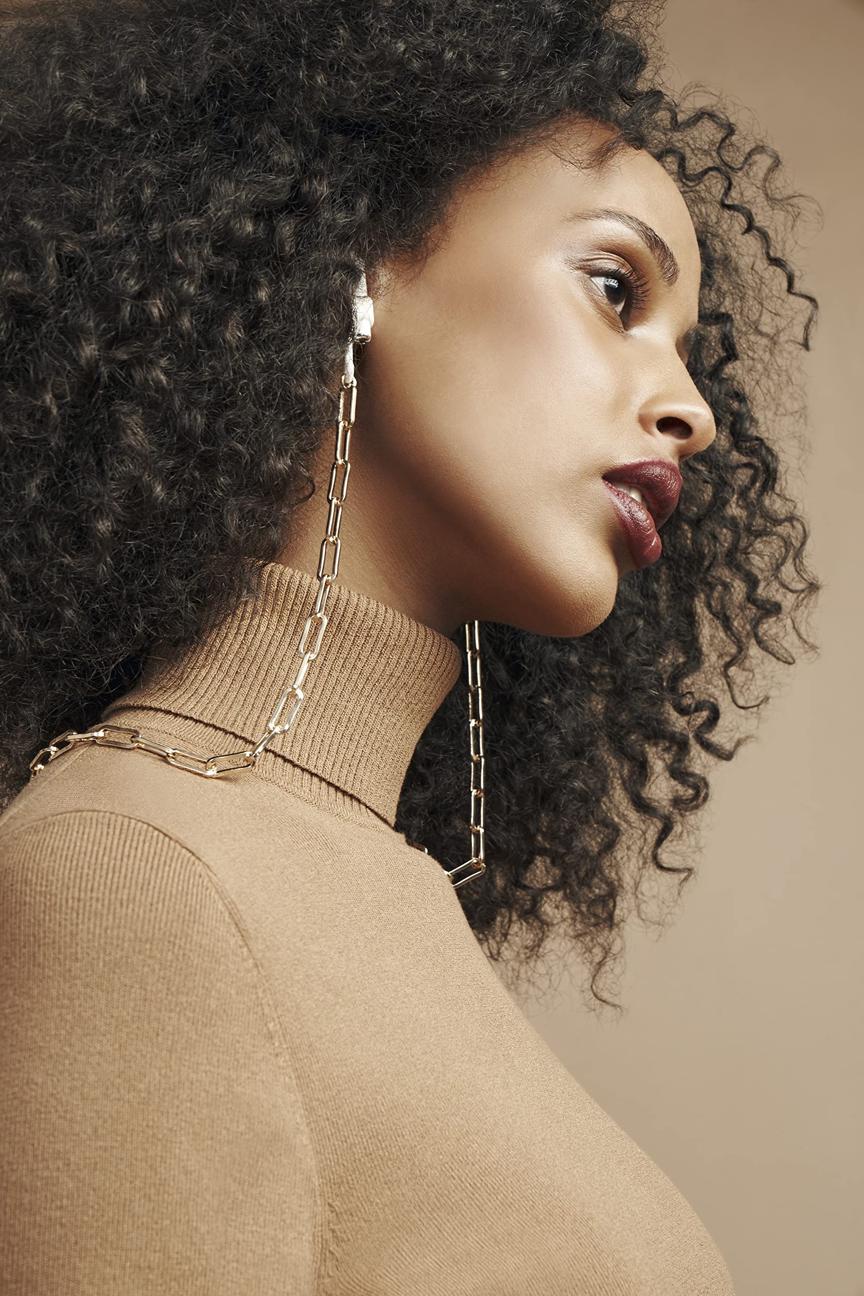 Anne Klein Apple AirPods Paperclip Chain Necklace