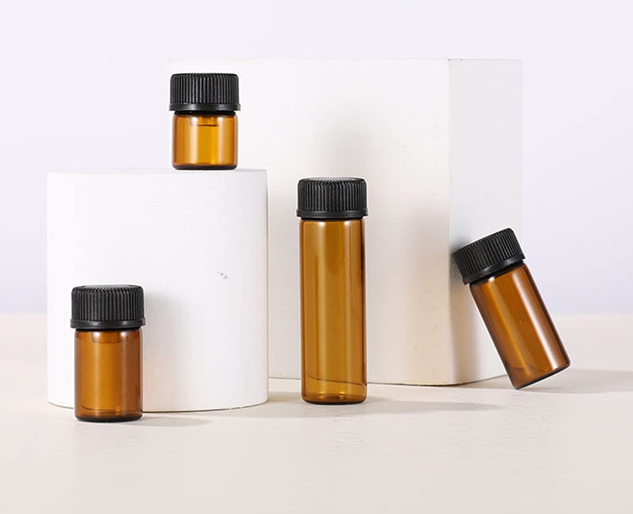 ZbFwmx 12 Pack Set Brown Screw Cap Glass Bottle Small Mini Empty Oil Amber Vial (5ml)