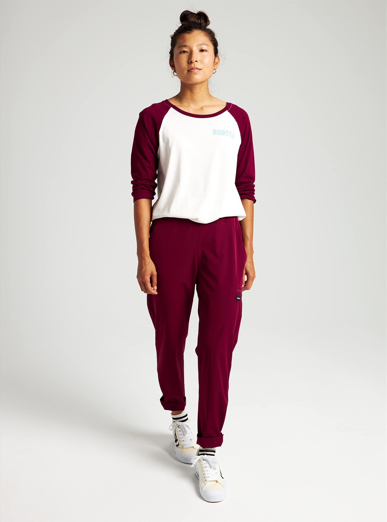 Burton Women's Standard Tuplin Raglan T-Shirt, Stout White/Mulled Berry, Small