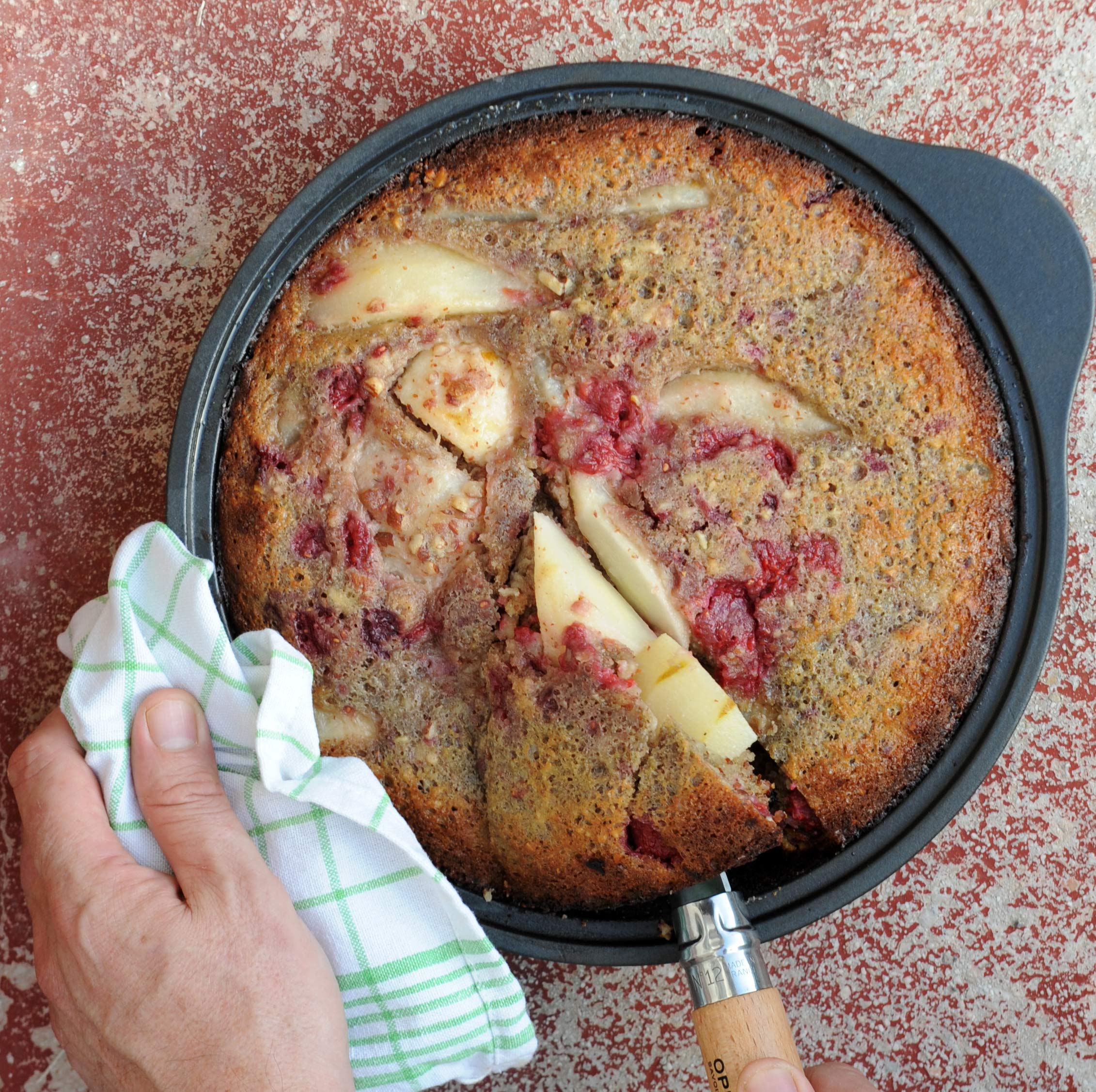 Chasseur French Enameled Cast Iron Tajine with Ceramic Cone Lid, 12-inch Diameter, Red.