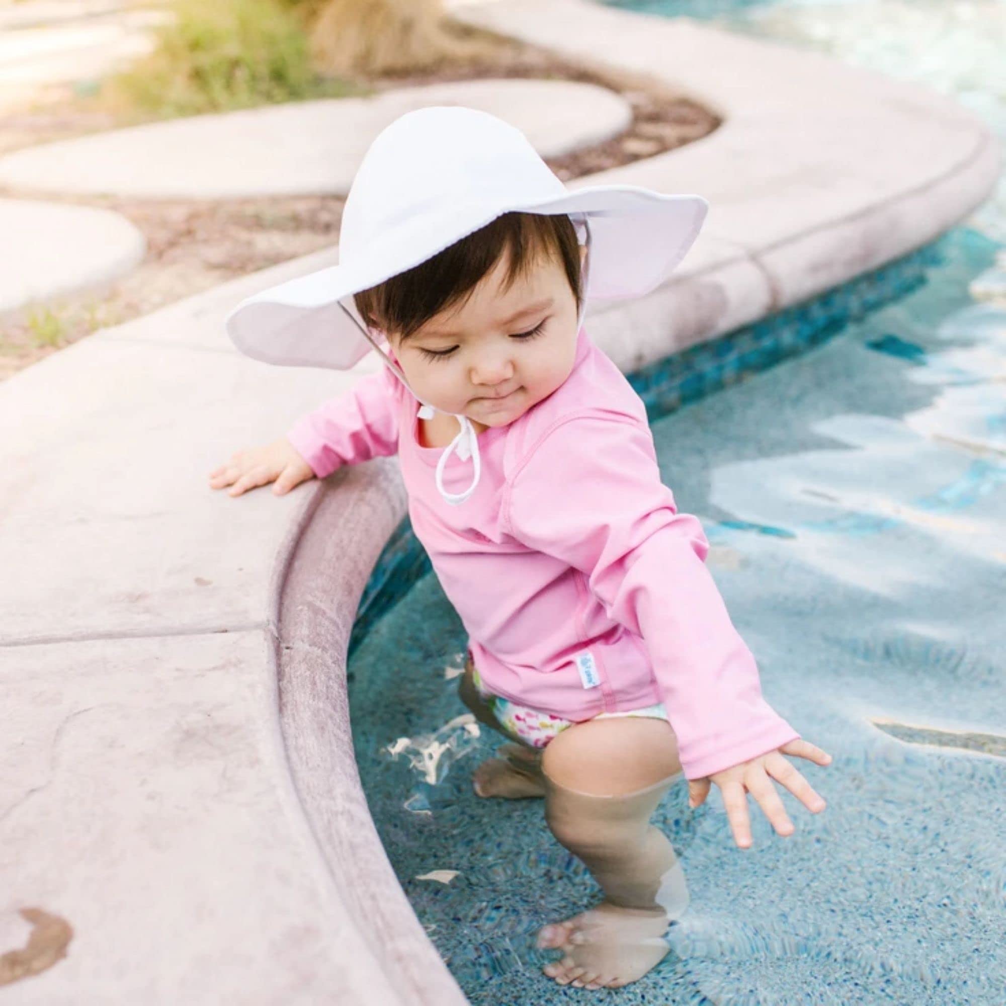 green sprouts Baby Toddler Brim Sun Protection Hat, White, 9/18mo