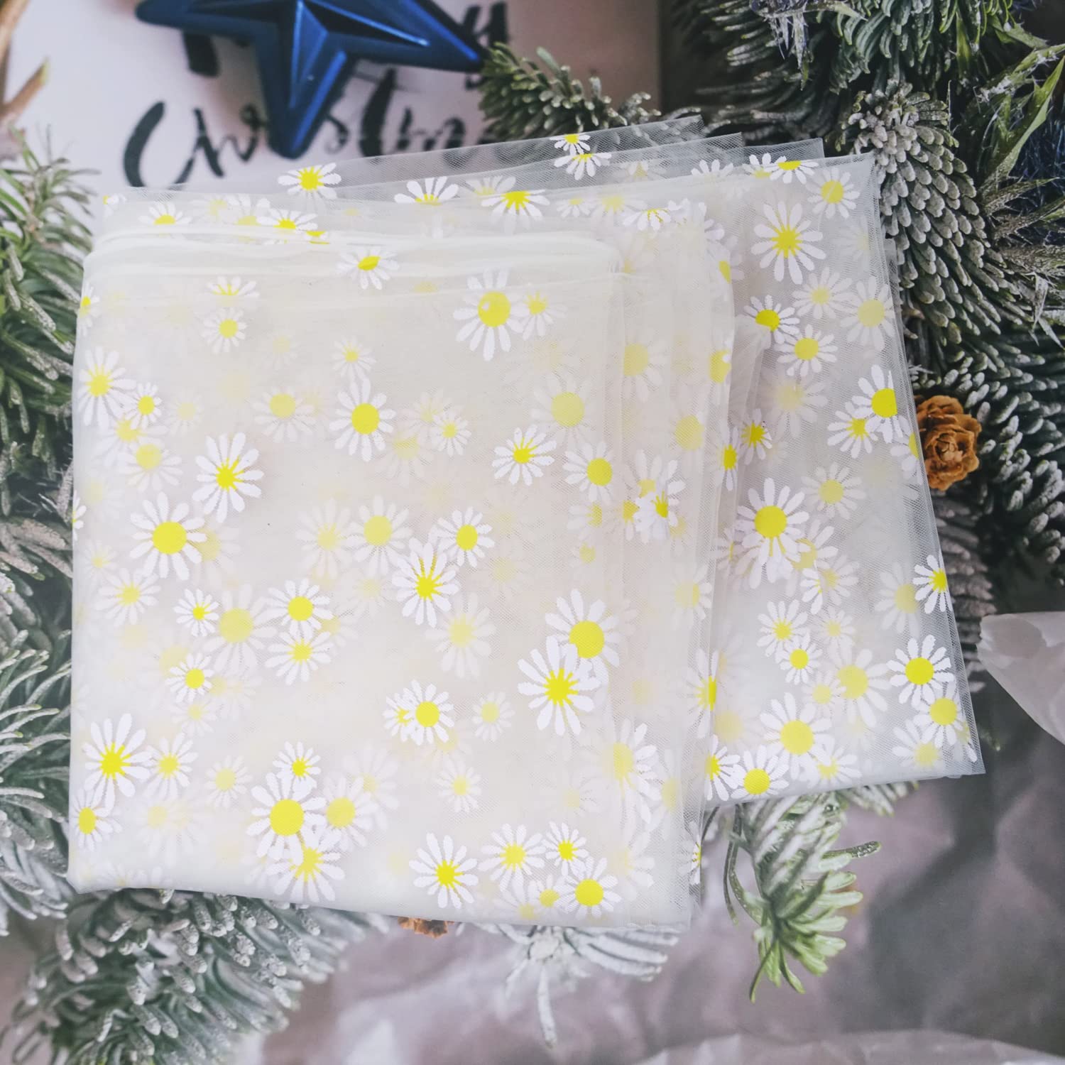 Honbay 1.6 x 2yard Daisy Tulle Net Yarn for Background Decoration or DIY Crafts Making