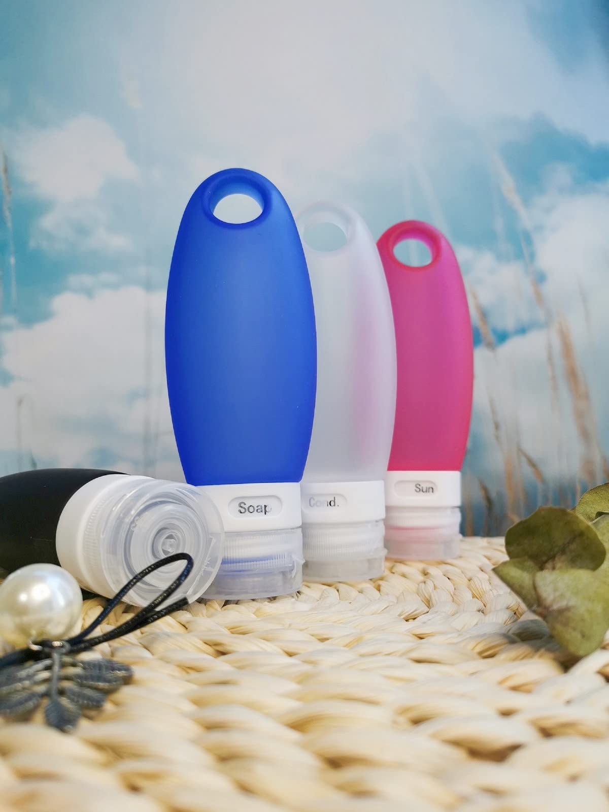 Fullplus Portable Silicone Squeezable Bottles Refillable Cosmetic Gym Containers Travel TSA Approved Tube Set with Shower Lanyard for Shampoo Lotion(3.3 oz,Pack of 4)