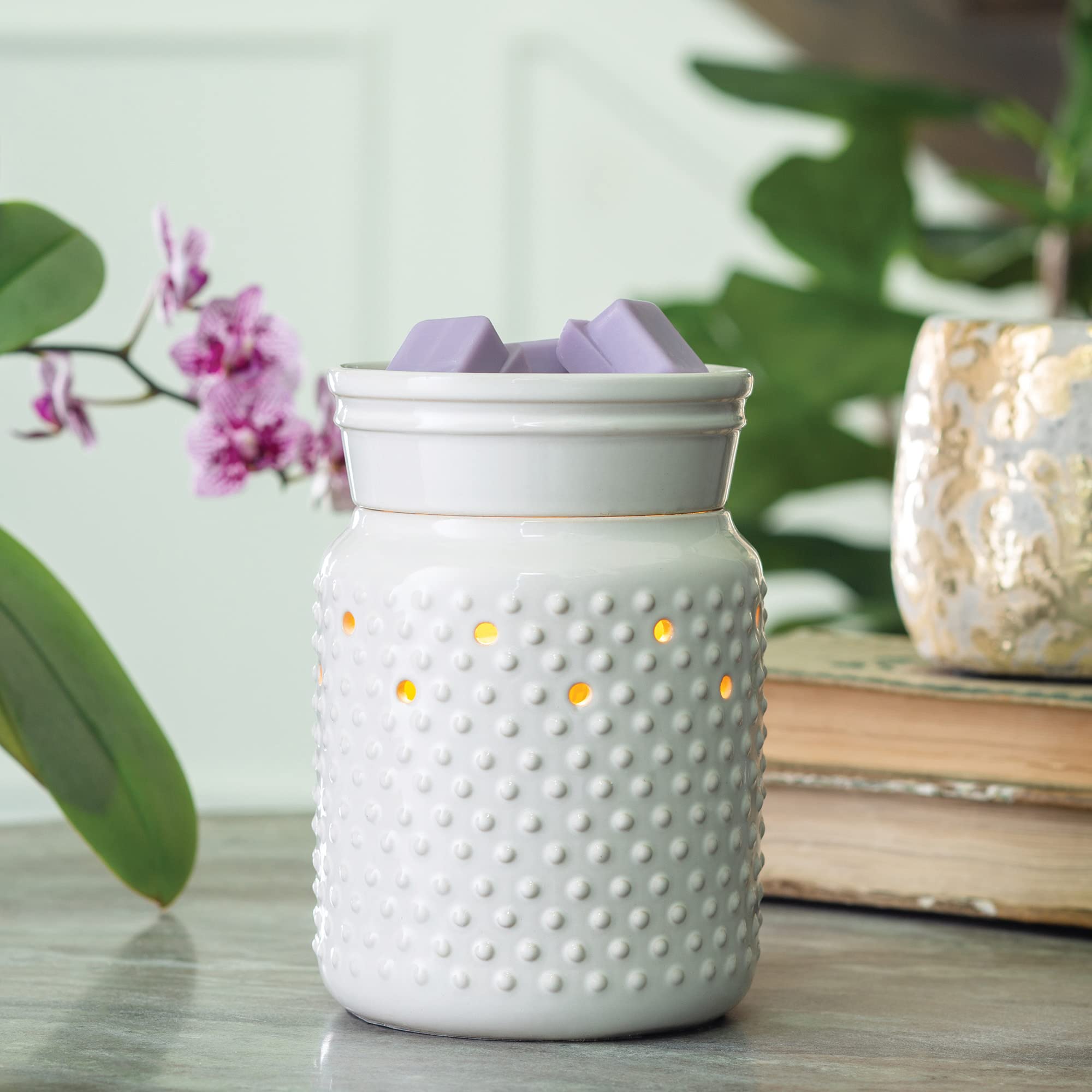 CANDLE WARMERS ETC Illumination Fragrance Warmer Gift Set, White Hobnail with Vanilla Cinnamon and Sugared Citrus