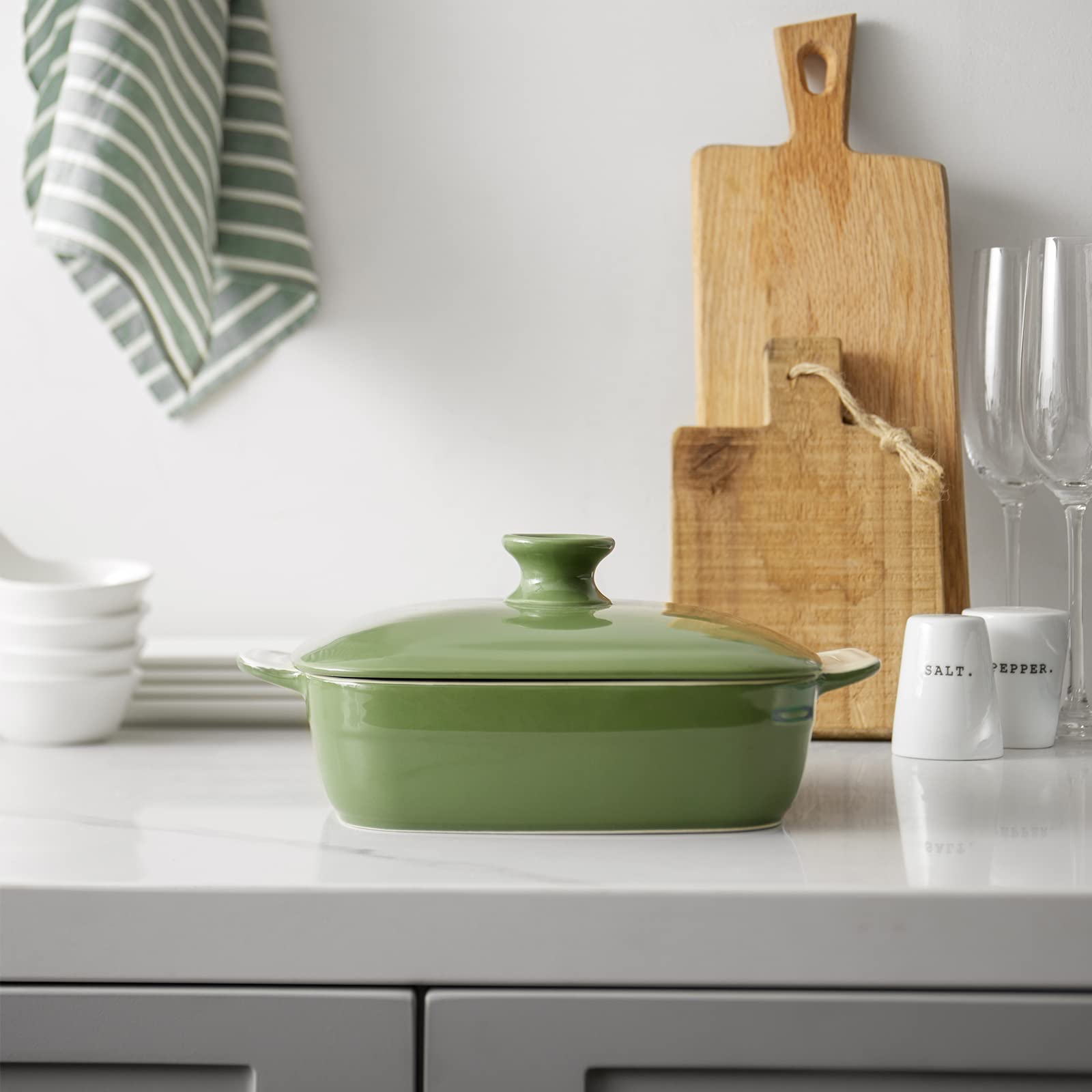 DOWAN Casseroles dish with lids, Ceramic Baking Dish With Lid, Casserole Dishes for oven, 1.6 Quarts Bakeware With Handle Oven Safe for Cooking, Dinner, Home Gift, 8 x 8 Inches, Green