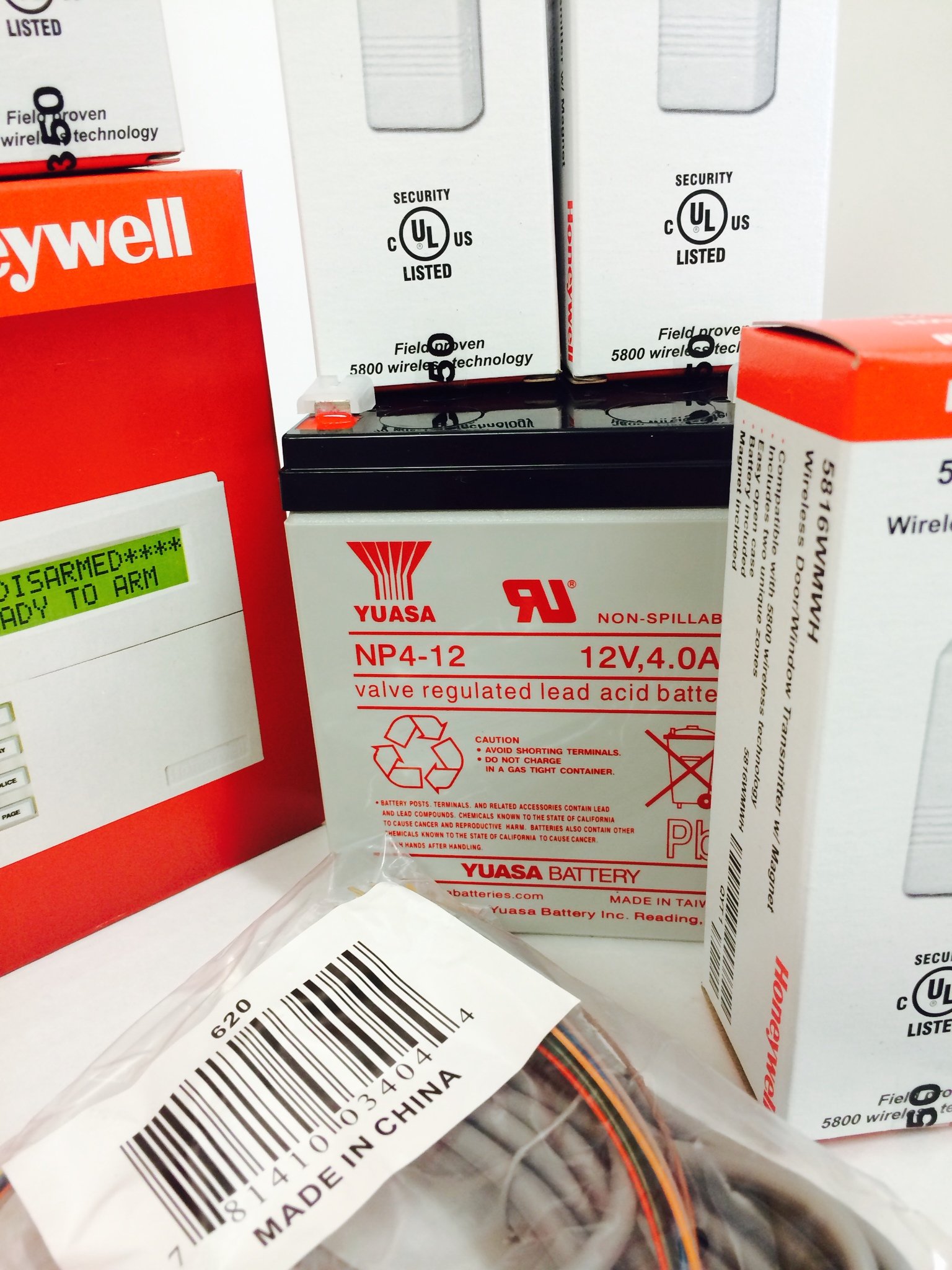 Honeywell Vista 20P, 6160RF, (10) 5816WMWH, Battery, Siren, Jack and Cord Kit Package