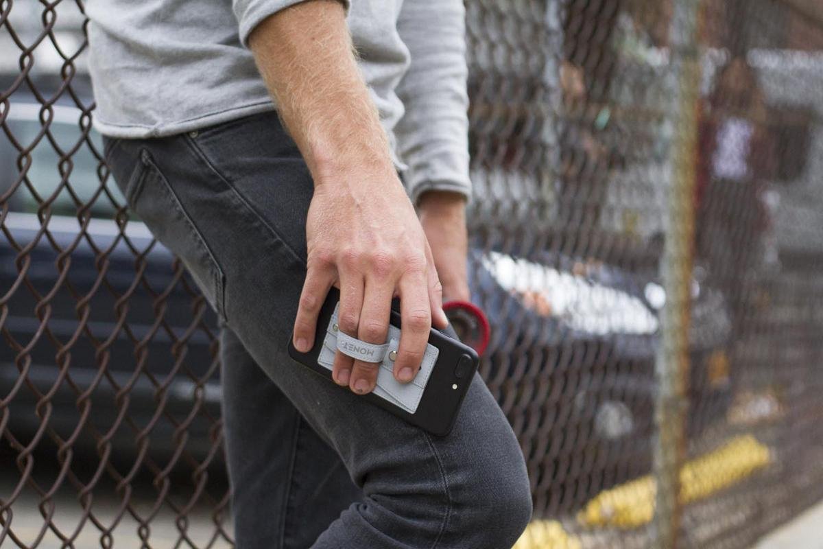 MONET Slim Wallet with Expanding Stand and Grip for Smartphones - Black Night