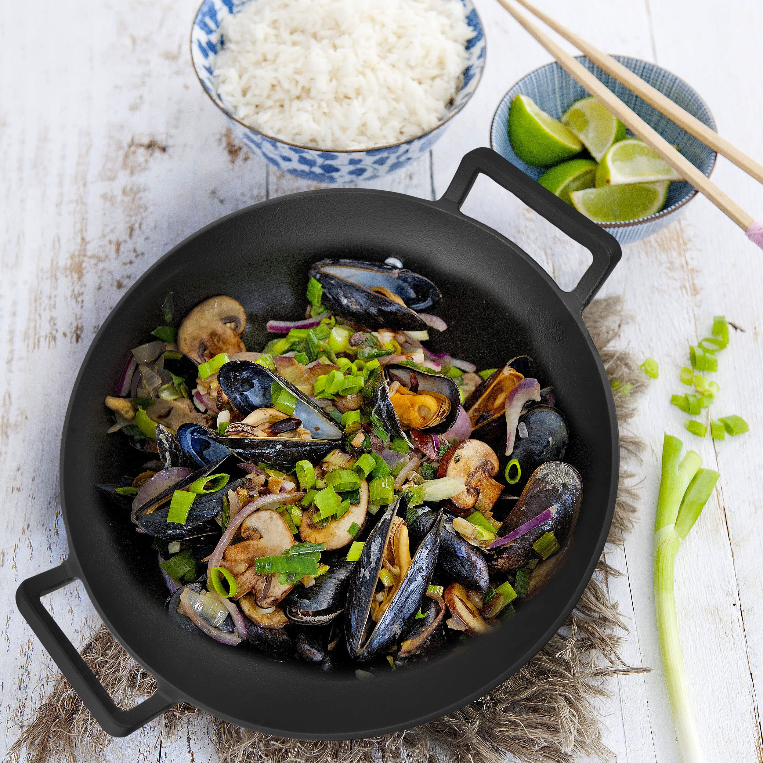 MegaChef 2 Piece 14 Inch Heavy Duty Cast Iron Wok with Wood Lid