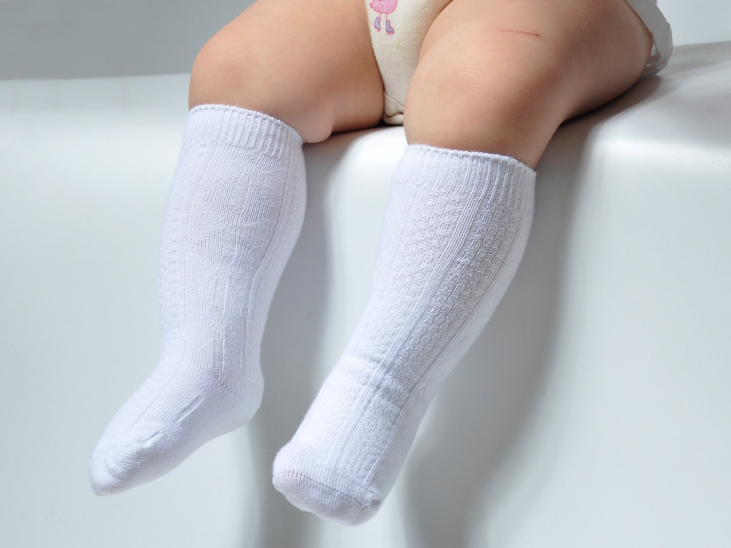 EPEIUS Unisex-Baby 3 Pair Pack Seamless Cable Knit Knee High Socks Infant Boys/Girls Uniform Stockings for 3-6 Months,White