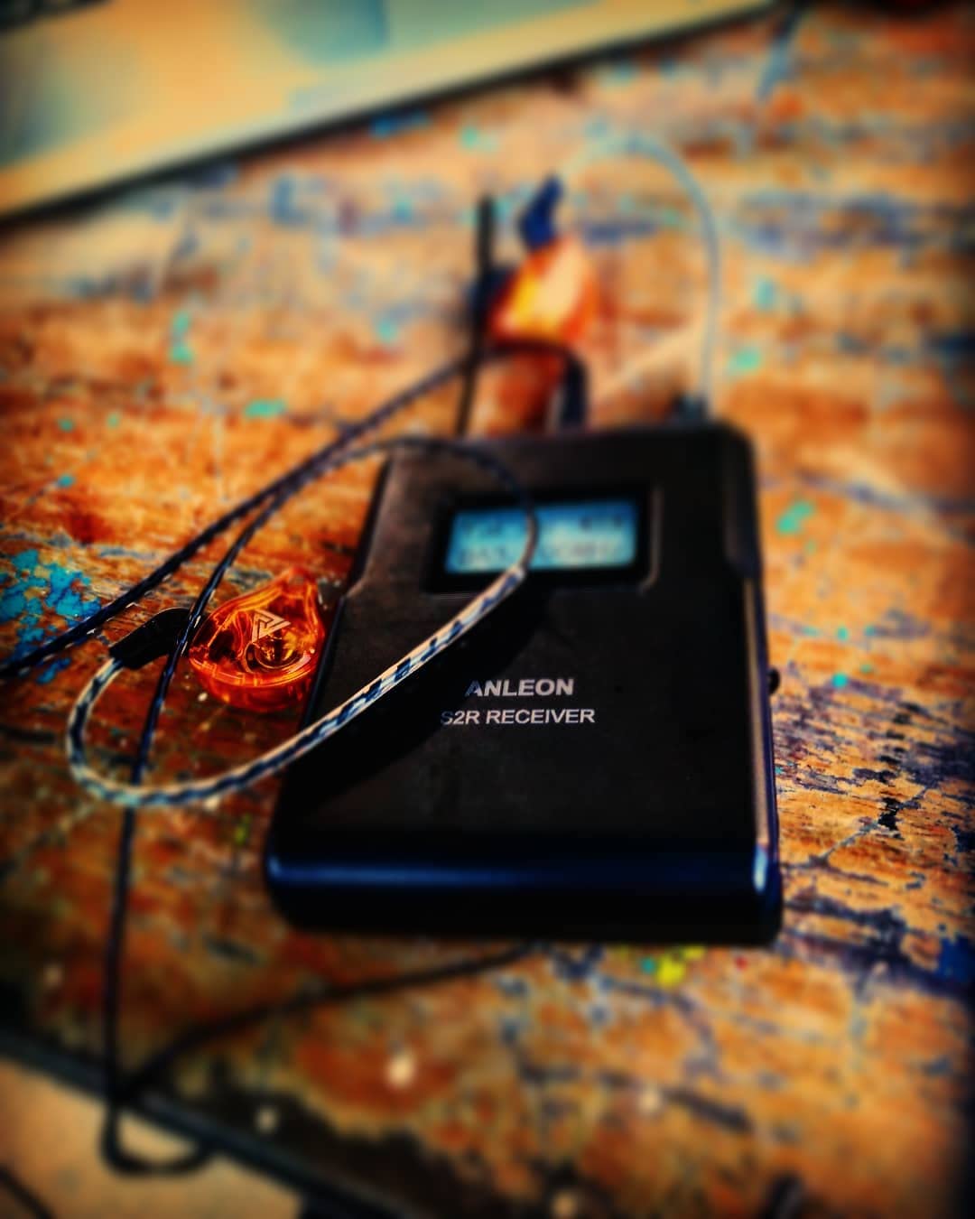 ANLEON S2 Wireless In-ear Monitor System UHF (561-568MHz, Transmitter and Receiver)