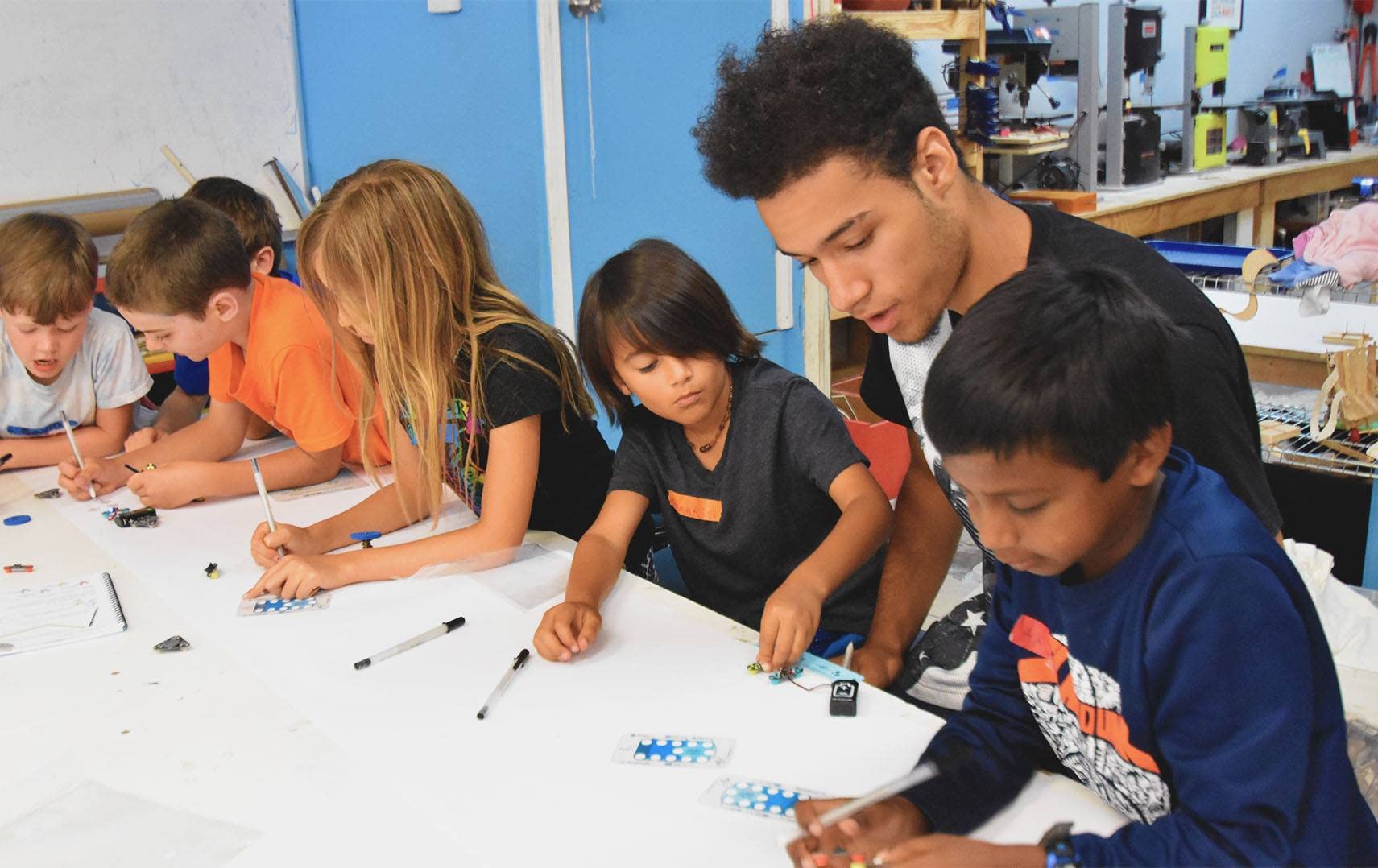 Circuit Scribe Complete Classroom Bundle | 30 Conductive Ink Pens, 110 Modules | STEM Learning Education| Science Experiment Projects for Home & School