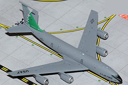 GeminiJets GMUSA117 U.S. Air Force Boeing KC-135R Stratotanker Maine ANG; Scale 1:400