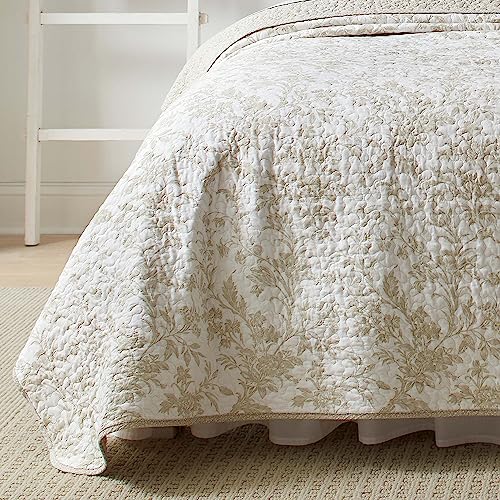 Laura Ashley Home - Queen Quilt Set, Cotton Reversible Bedding with Matching Shams, Home Decor for All Seasons (Amberley Biscuit, Queen)