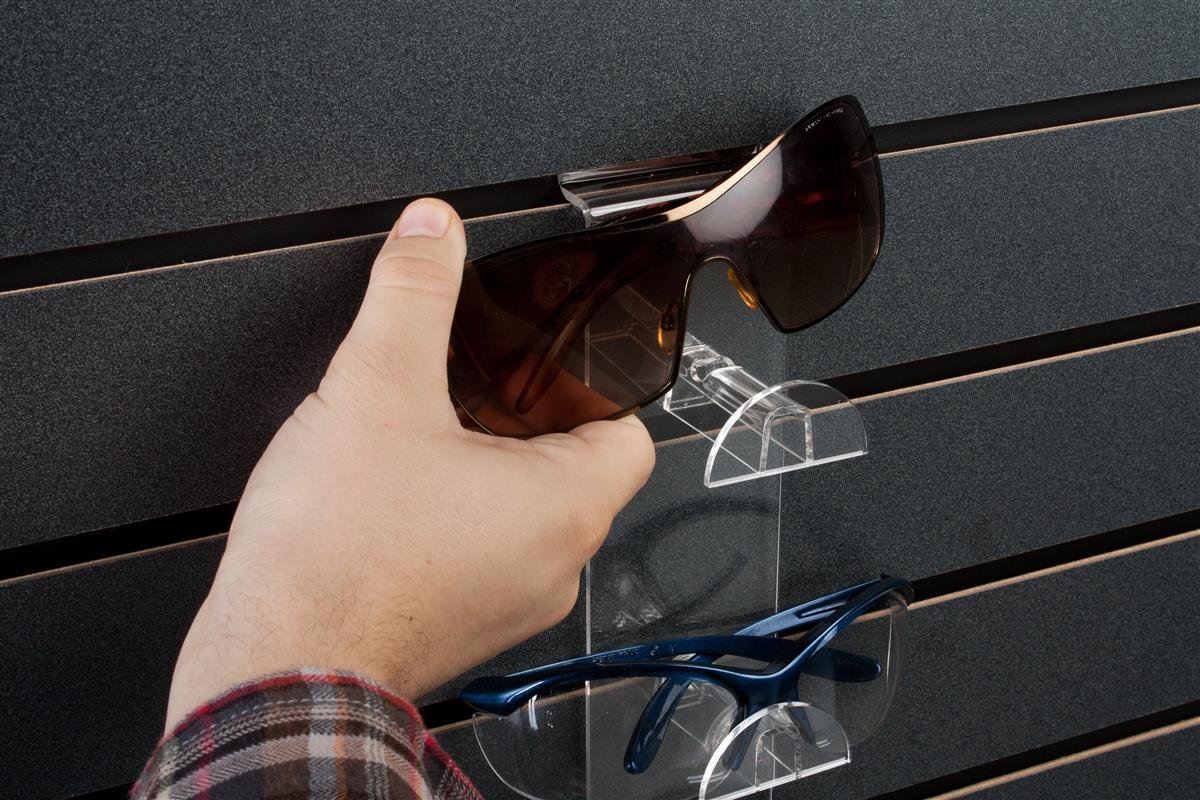 Displays2go QESLWST6PN Slatwall Sunglasses Rack Clear Acrylic Glasses Display Holders (Set of 5)