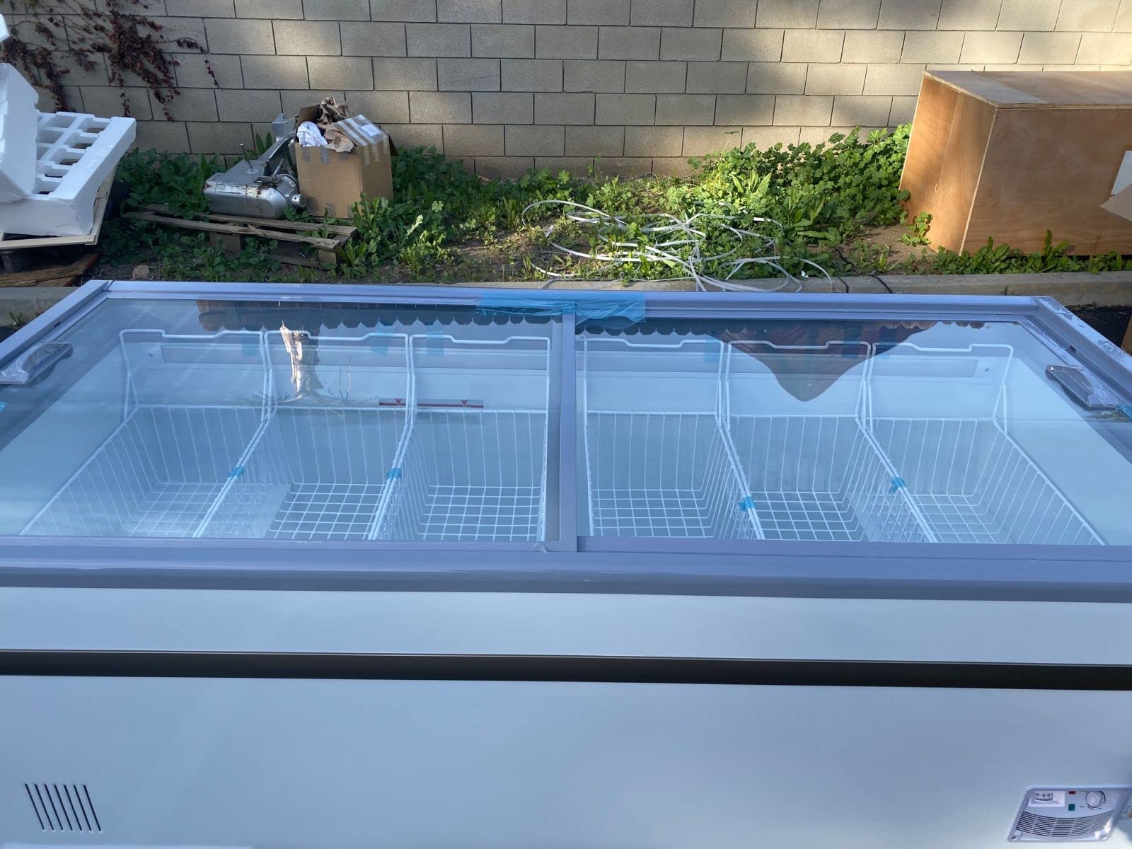 Chest Freezer for Supermarket Glass sliding Door 79" White Showcase Freezer Curve Display Top w/Storage Baskets - 25 Cu.Ft SDSC700