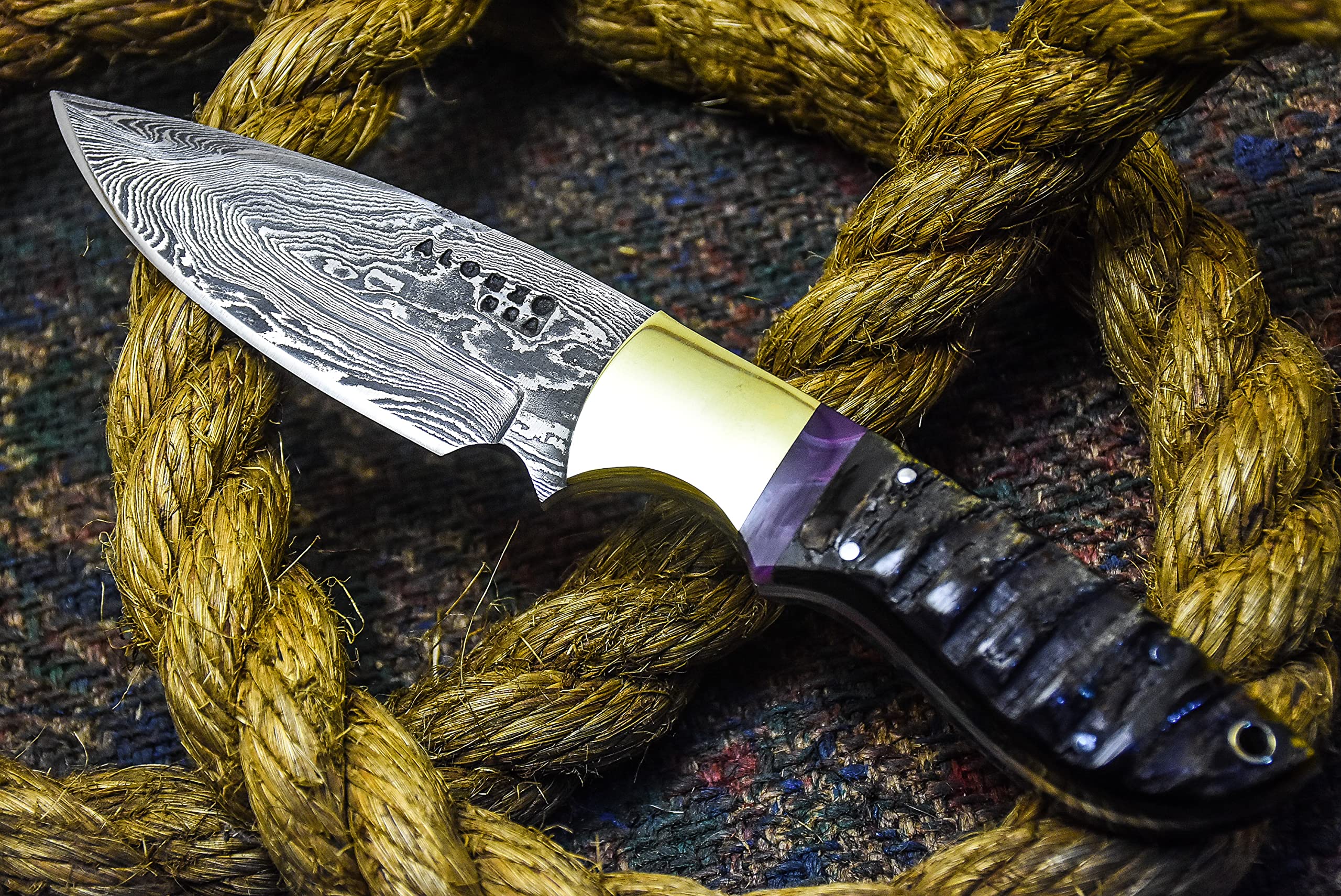 Alonzo Beautiful Damascus Knife Made of Remarkable Damascus Steel Ram Handle-Ideal Hunting Fixed Balde Brass Tube Knife with Sheath 26202