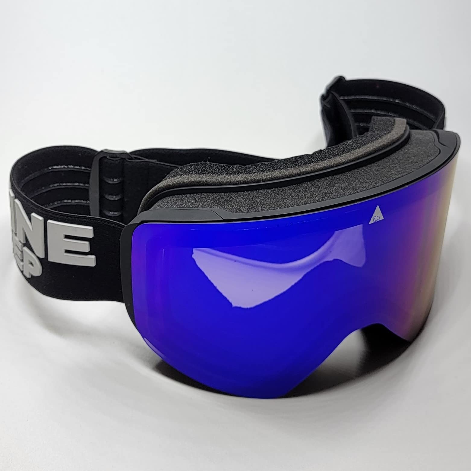Alpine Sheep Ski & Snowboard Goggles, two magnetic interchangeable lenses, Men and Women (Black Frame, One Dark Blue; One Yellow)
