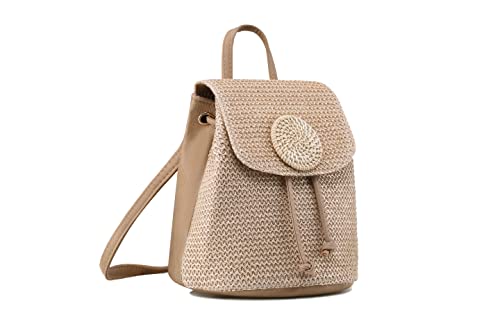 Brand: SEVEVN This is a cute and fashionable backpack woven in rattan that can also be carried by hand. (beige)