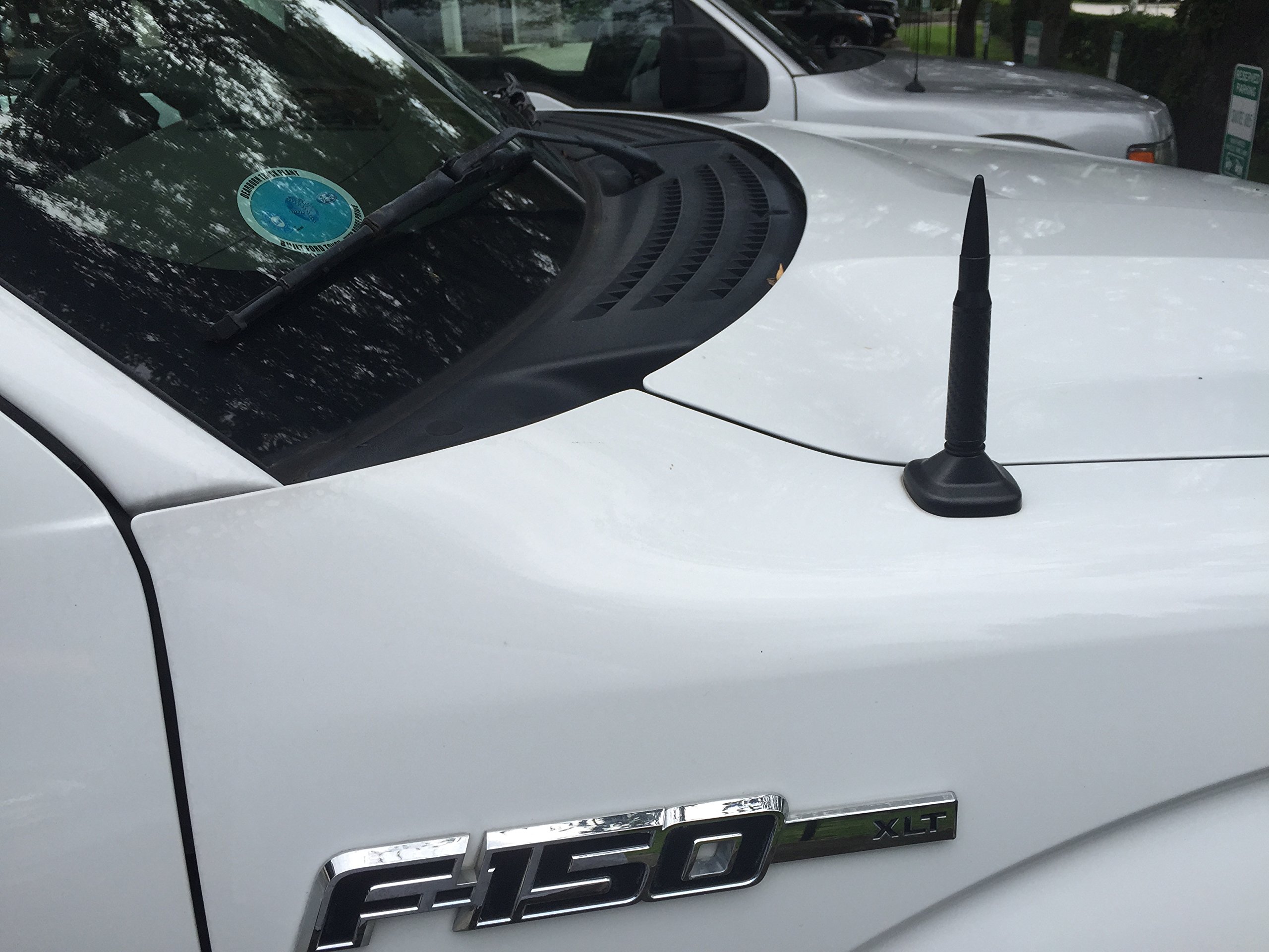 AntennaX 50 Cal Black Bullet (5.5-inch) Ammo Antenna for Ford F250