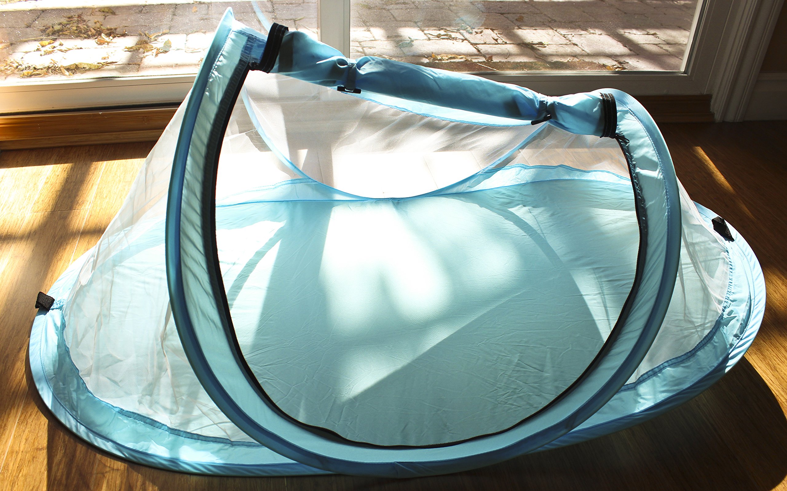 MooMooBaby Pop-Up Baby Beach Crib Tent