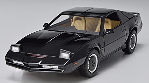 Aoshima Knight Rider: Knight 2000 K.I.T.T. (Season IV Scanner Ver.) 1:24 Scale Vehicle Model