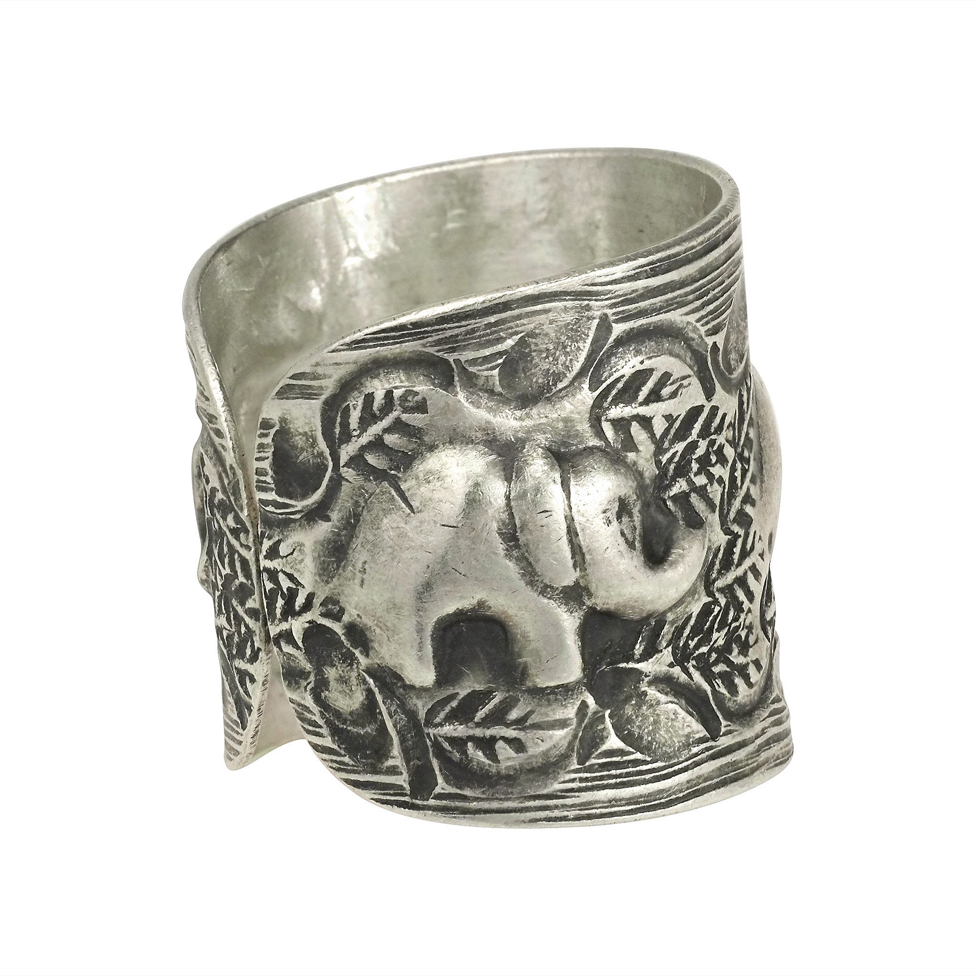 AeraVida Thai Karen Hill Tribe Jungle Elephant Family Wrap .95 Fine Silver Ring