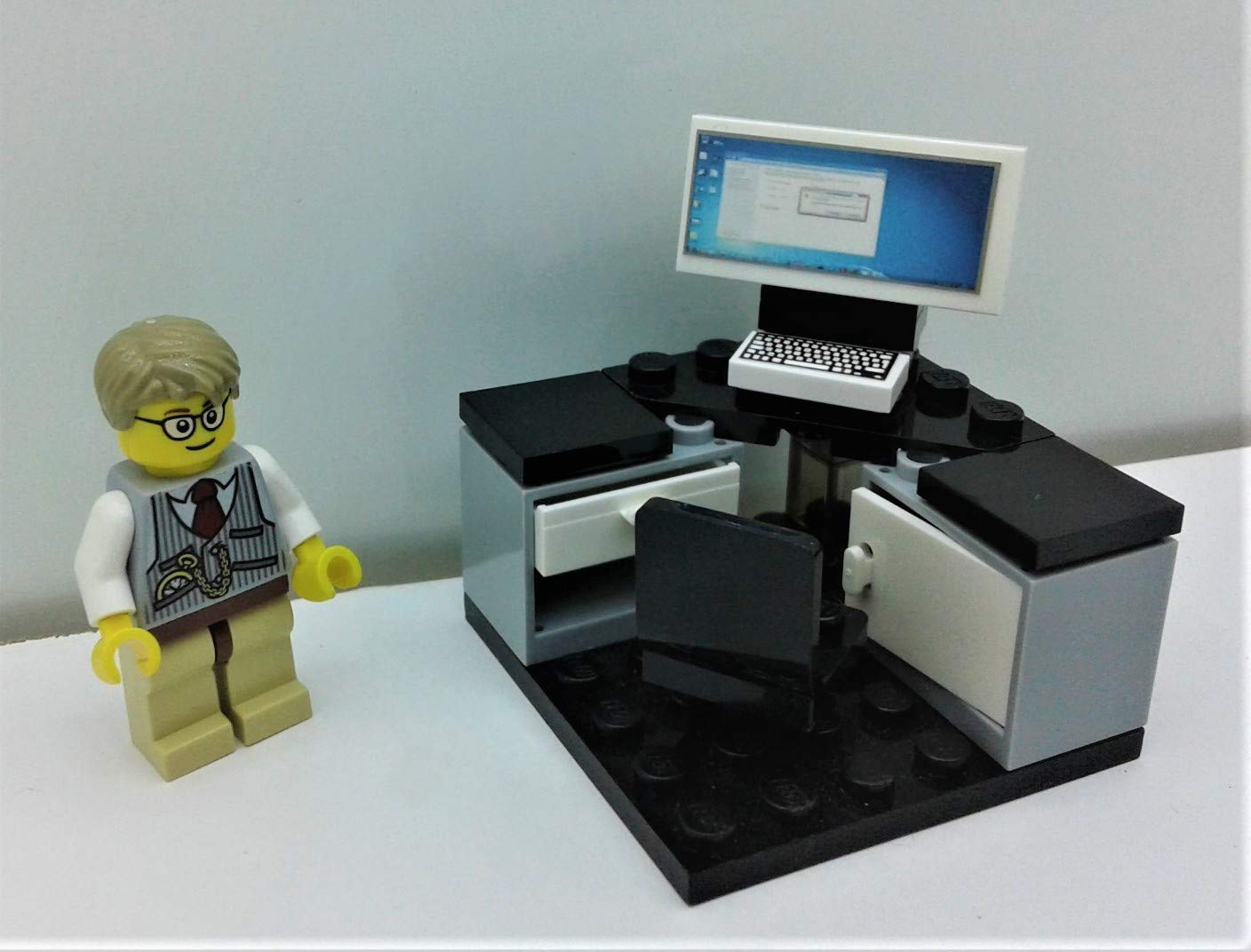 Custom Toys & Hobbies INC Building Bricks Businessman Lawyer Office Setup- Premium Quality Desk Keyboard Computer & Minifigure Holiday Birthday Gift for Kids