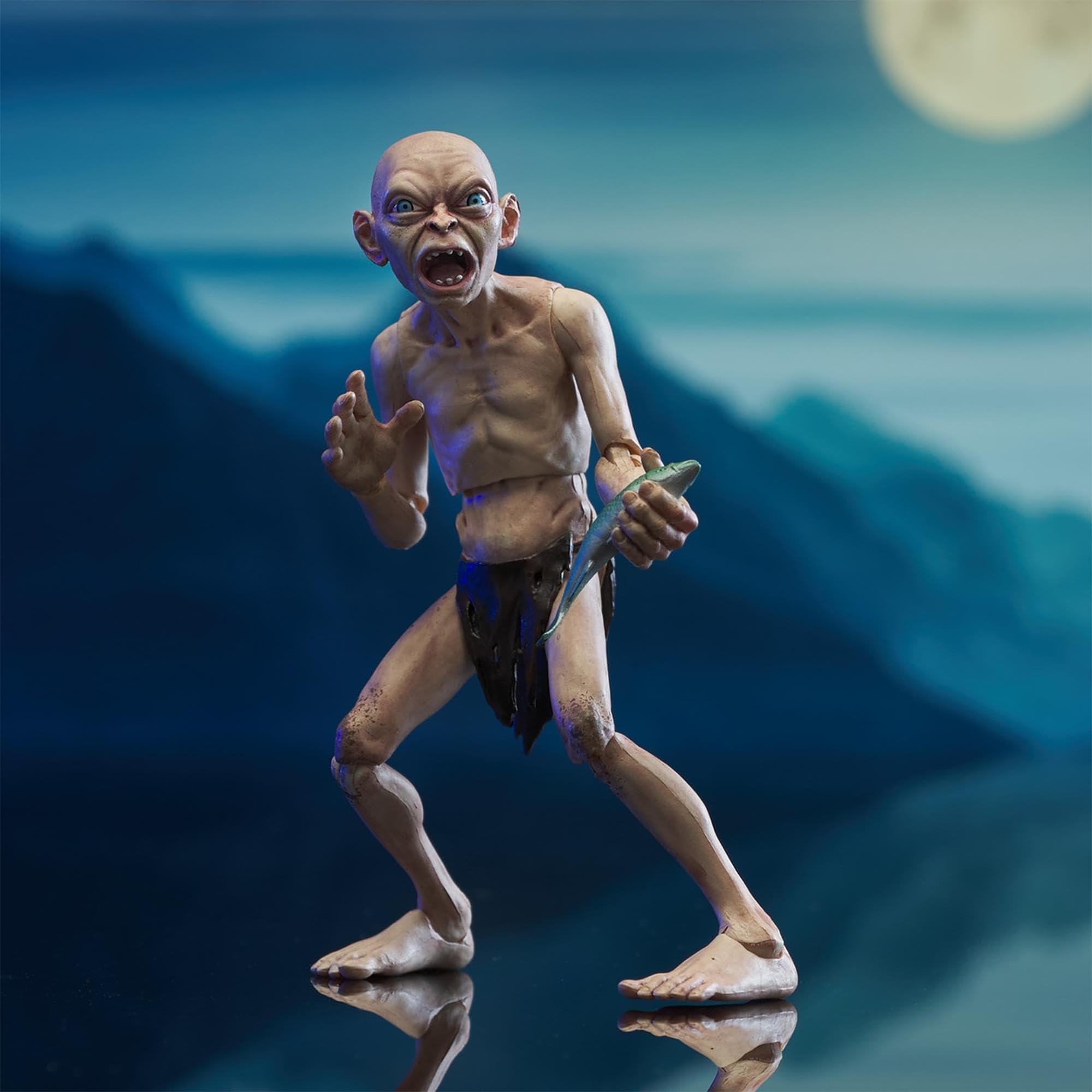 Diamond Select Toys The Lord of The Rings: Gollum Deluxe Action Figure, Multicolor