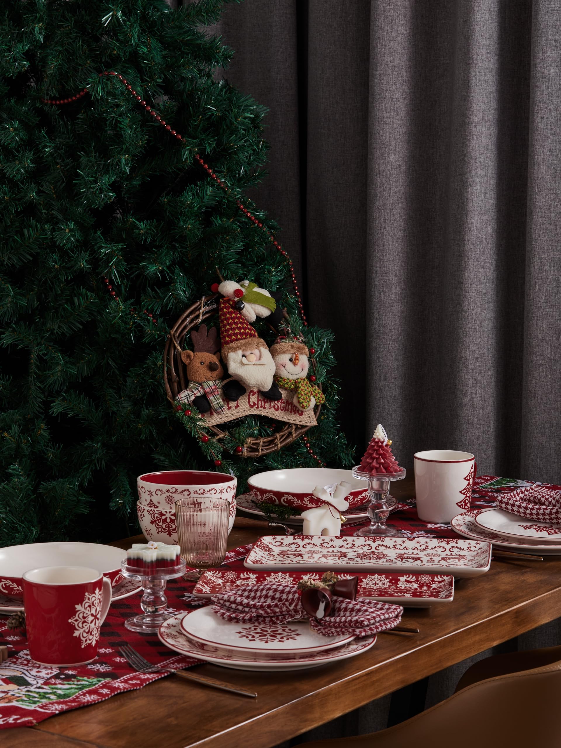 Bico Holly Jolly Ceramic Mugs, Set of 4, for Coffee, Tea, Drinks, Microwave & Dishwasher Safe