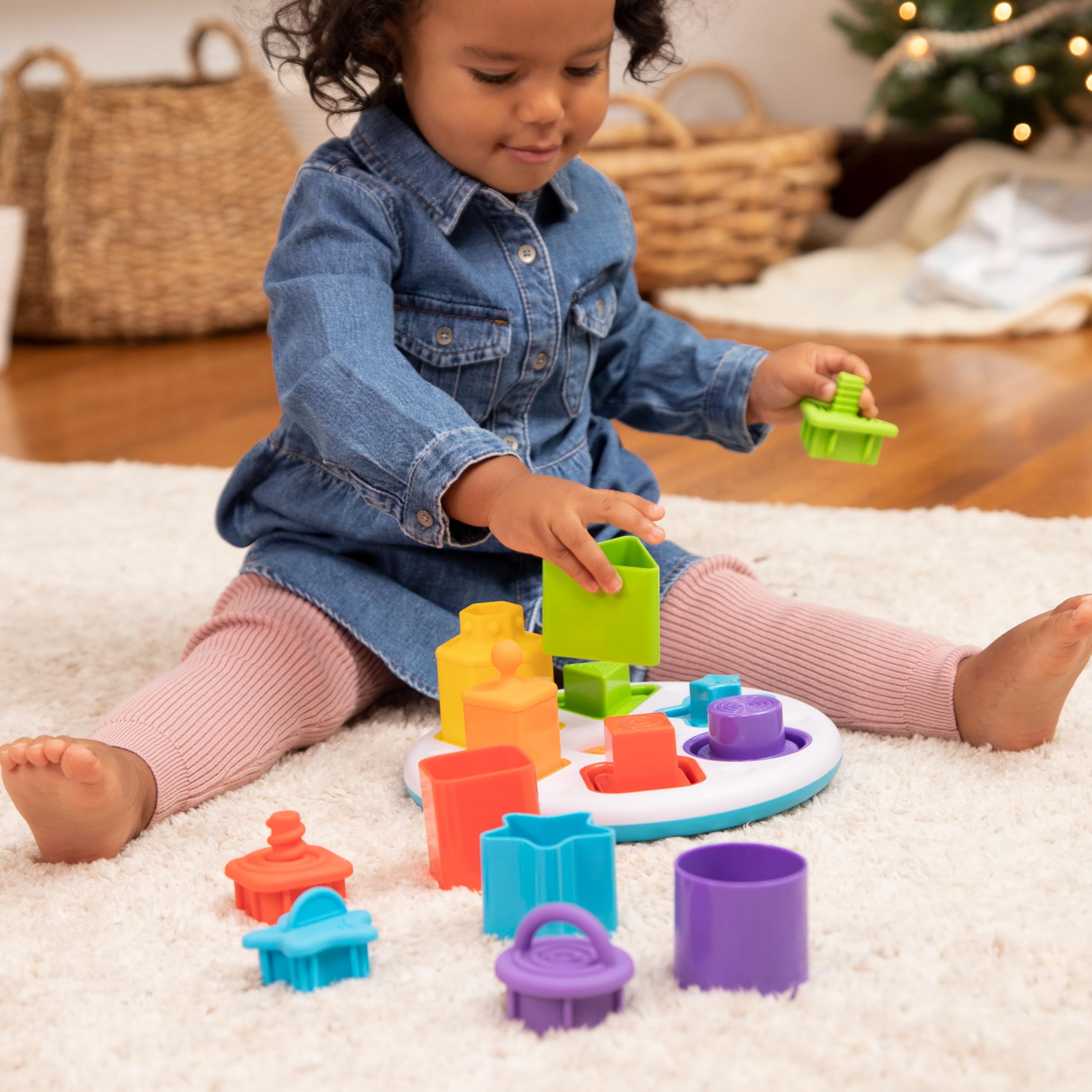 Fat Brain Toys Plugzy - Fine Motor Shape-Learning Sensory Toy, Babies & Toddlers