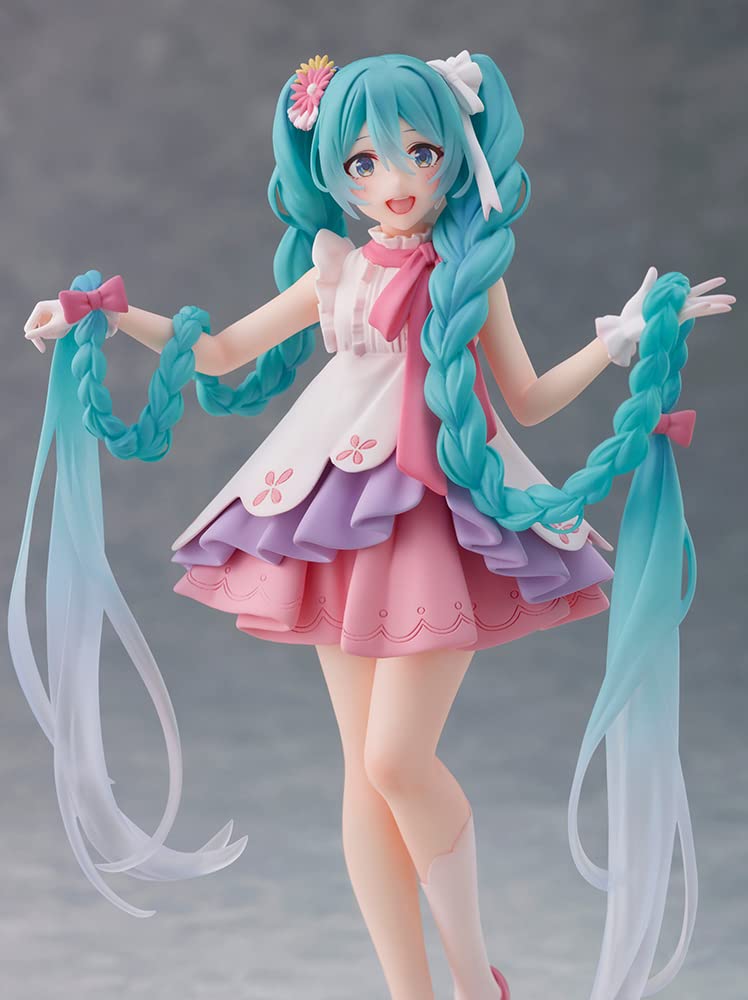 Taito Hatsune Miku Wonderland Figure - Rapunzel Edition in Multiple Colors (T83808)