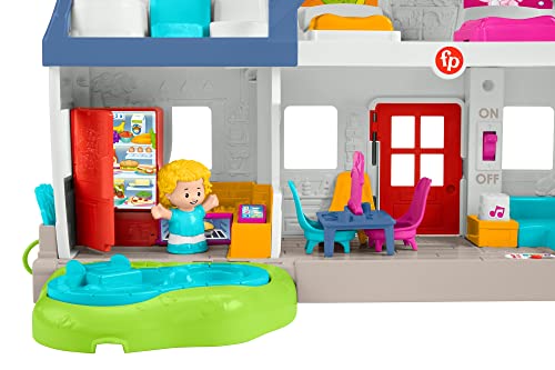 Fisher-Price Little People Toddler Play House with Lights Music & Smart Stages Learning Content, 2 Figures 6 Play Pieces, UK English Version, HCJ66