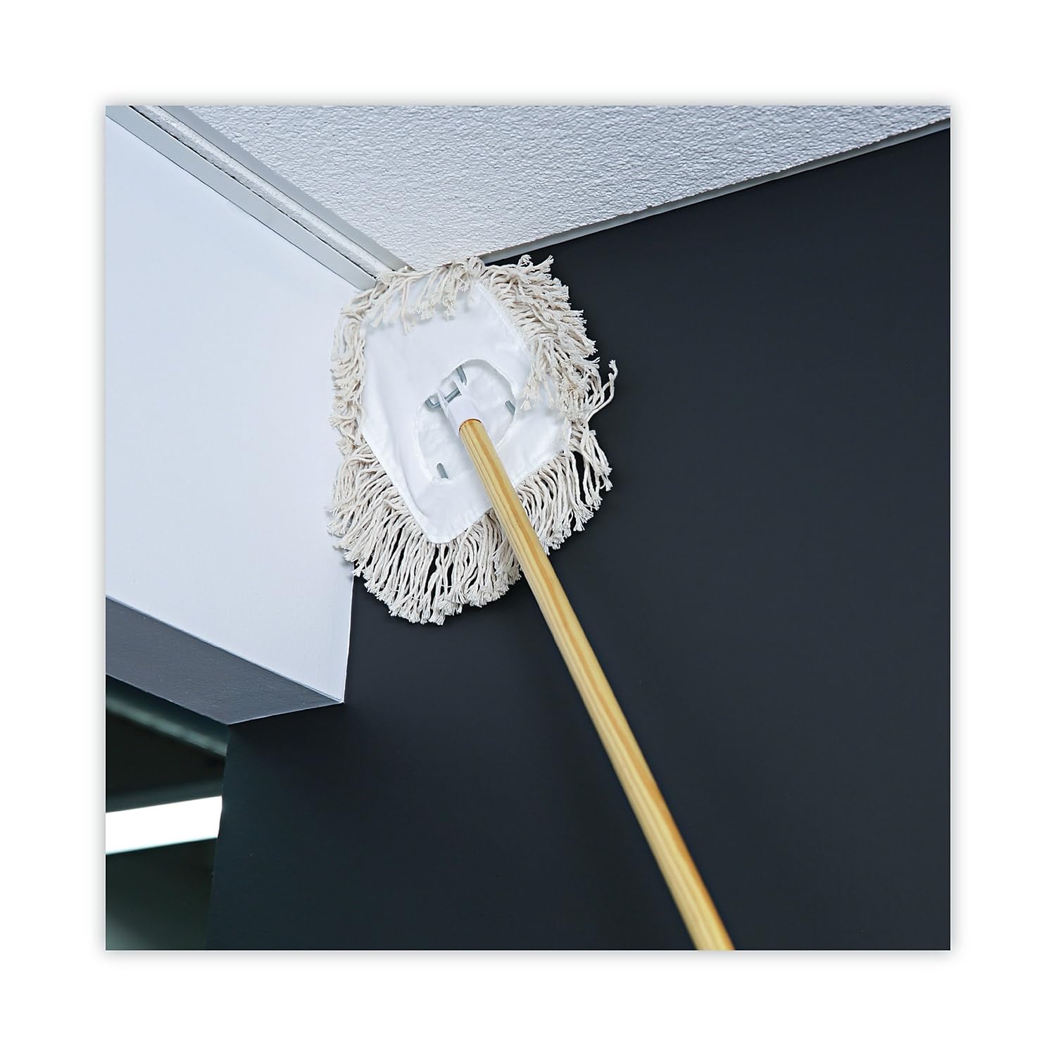 Boardwalk BWK1491 17.5 in. x 13.5 in. Cotton Wedge Dust Mop Head - White