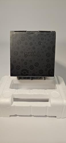 The Wand Company Pokémon Poké Ball Authentic Replicas - Realistic, Electronic, Die-Cast Poké Ball with Display Case Light Features (Quick Ball)