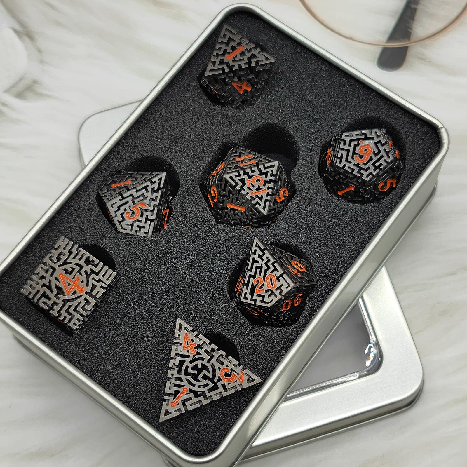 DND Metal Hollow Dice 7 Piece Set - (Free Metal Box) Maze Polyhedron Dice Suitable for Board Game RPG Math Teaching Warhammer MTG Game Dice (Pearl Gun)