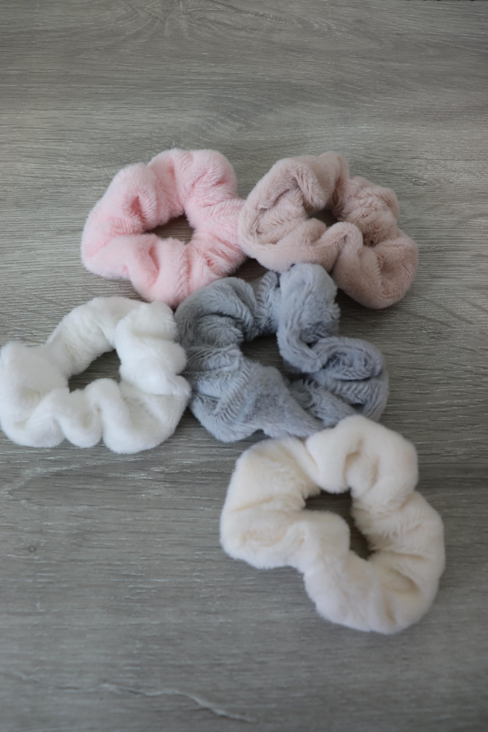 Boo Box (Boo Basket Gift Box: Ghost Sweatshirt, Fuzzy Socks, Soy Wax Vanilia Candle & More!)