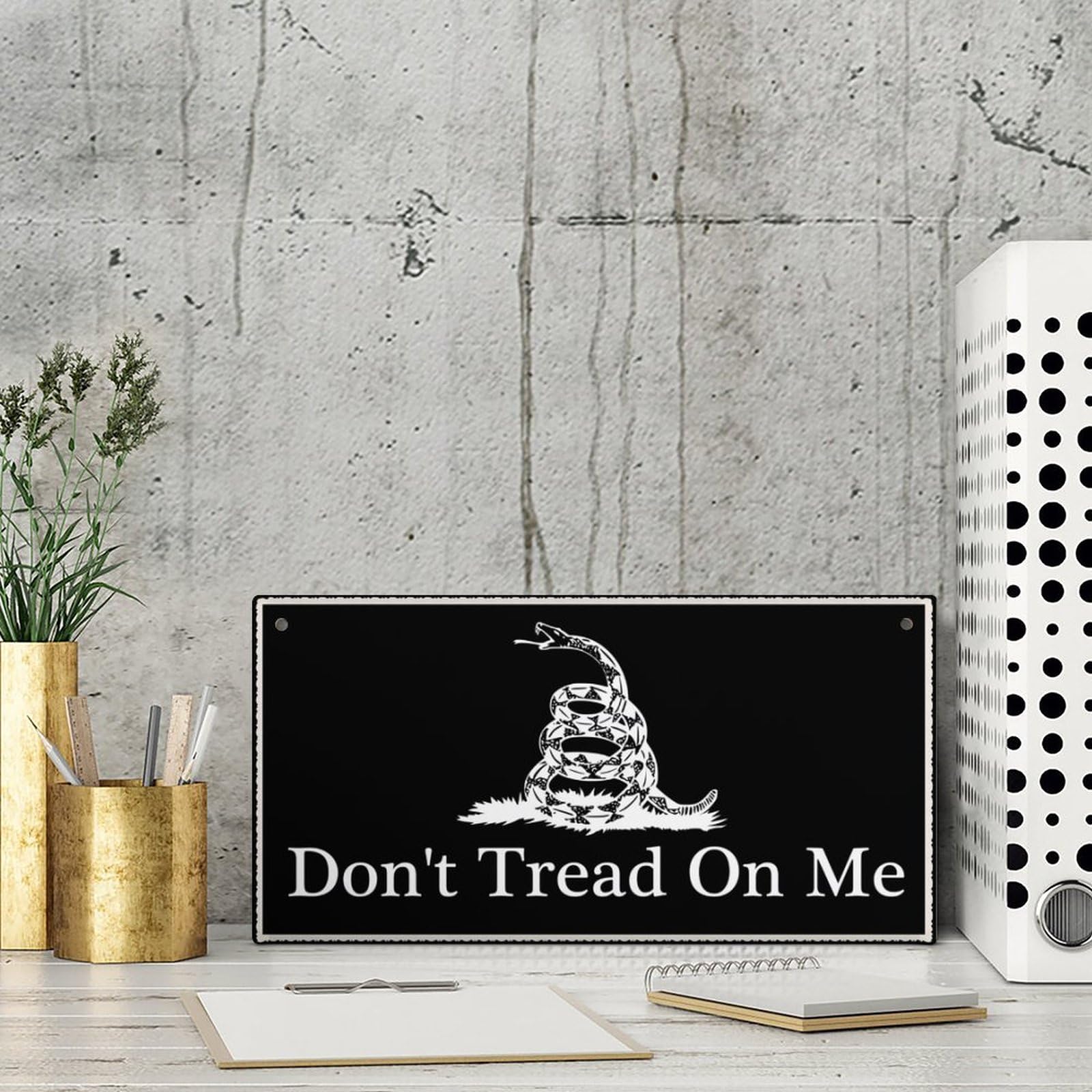 Dont Tread on Me Garden Sign Decorative Wood Sign Home Decor,Wall Art,6 inch by 12 inch Hanging Sign