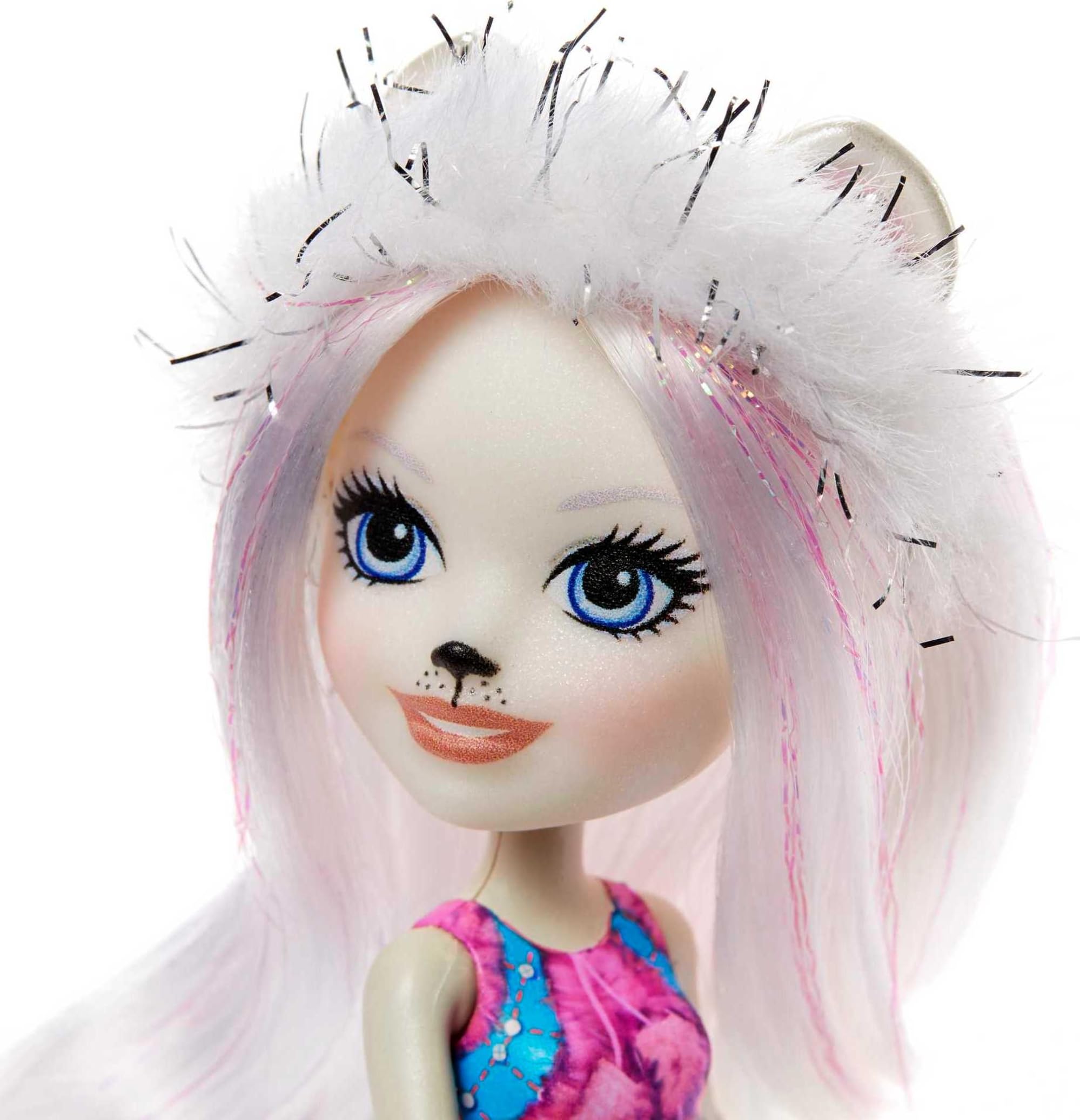 Enchantimals Family Set with Pristina Polar Bear Small Doll & 3 Animal Sibling Figures, Snowy Valley Toy Collection