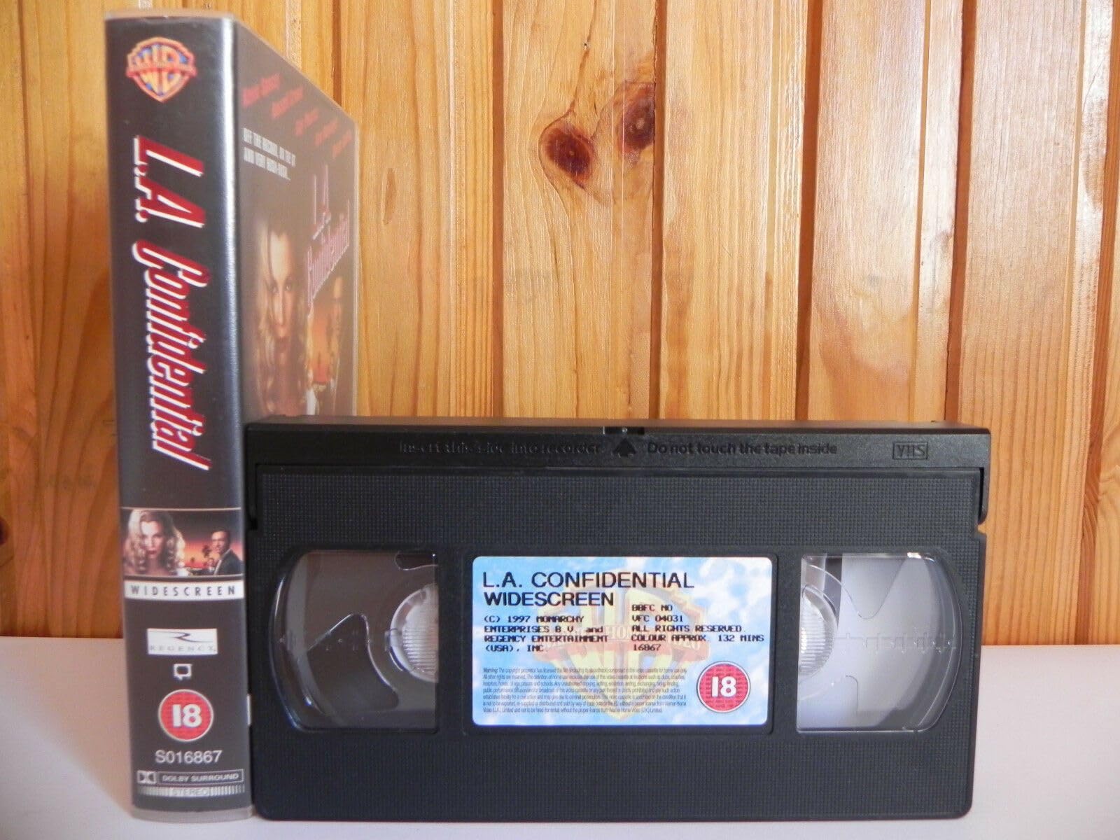 L.A. Confidential [VHS]