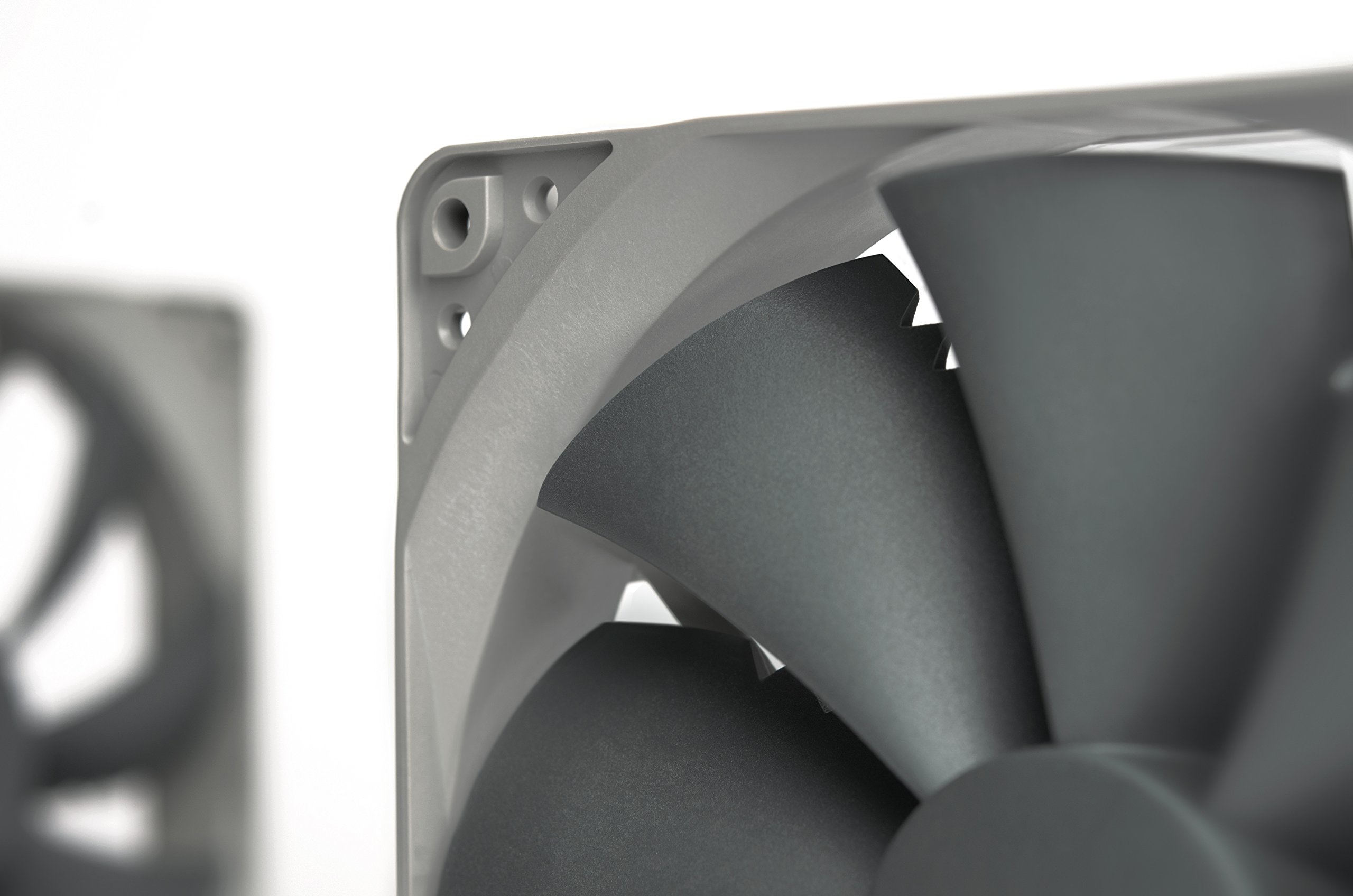 Noctua NF-P14s redux-1200 PWM, Quiet Fan, 4-Pin, 1200 RPM (140mm, Grey)
