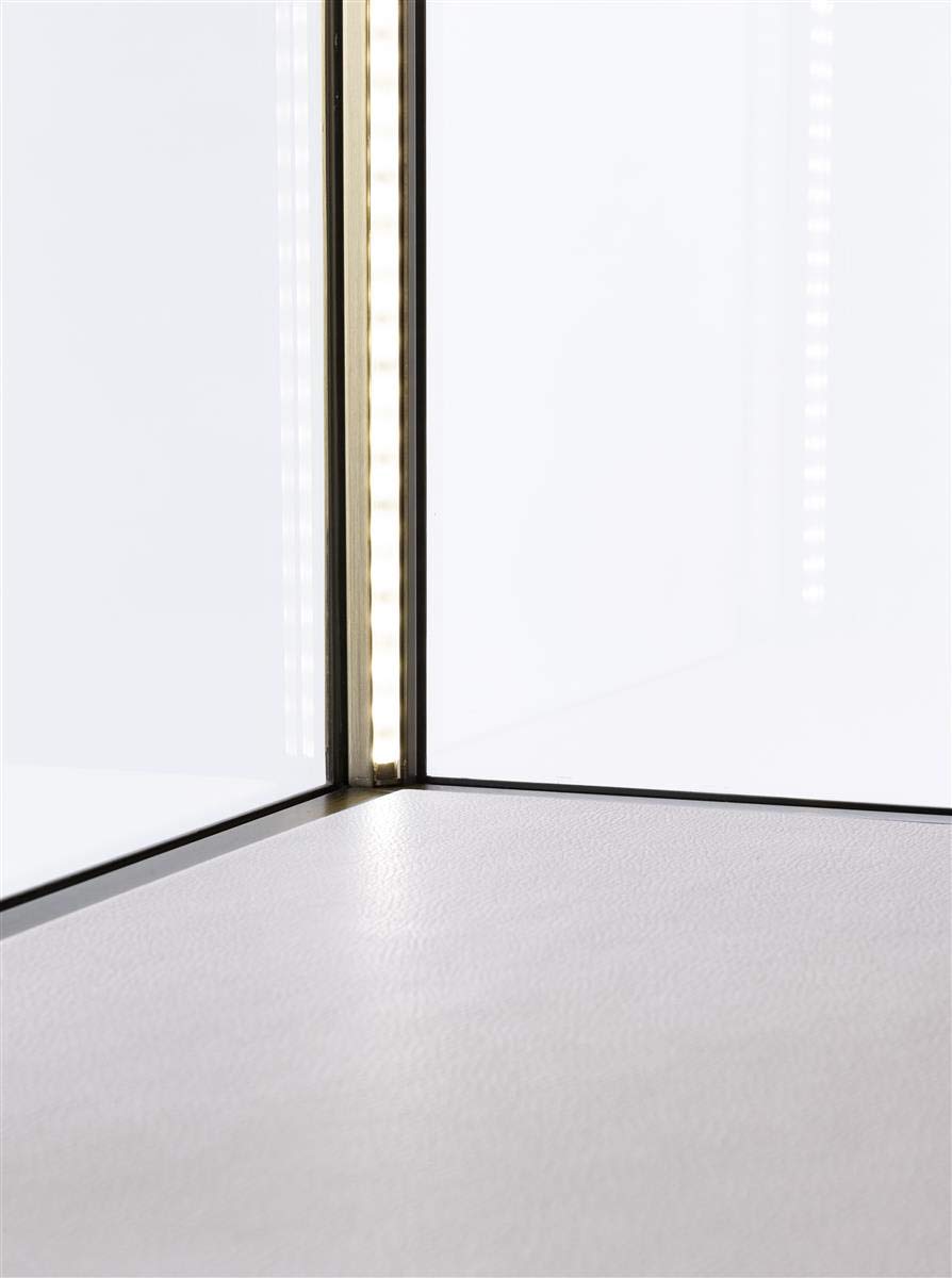 Displays2go Tabletop Glass Display Cases with LED Lighting β Bronze (DC1620SGSS)