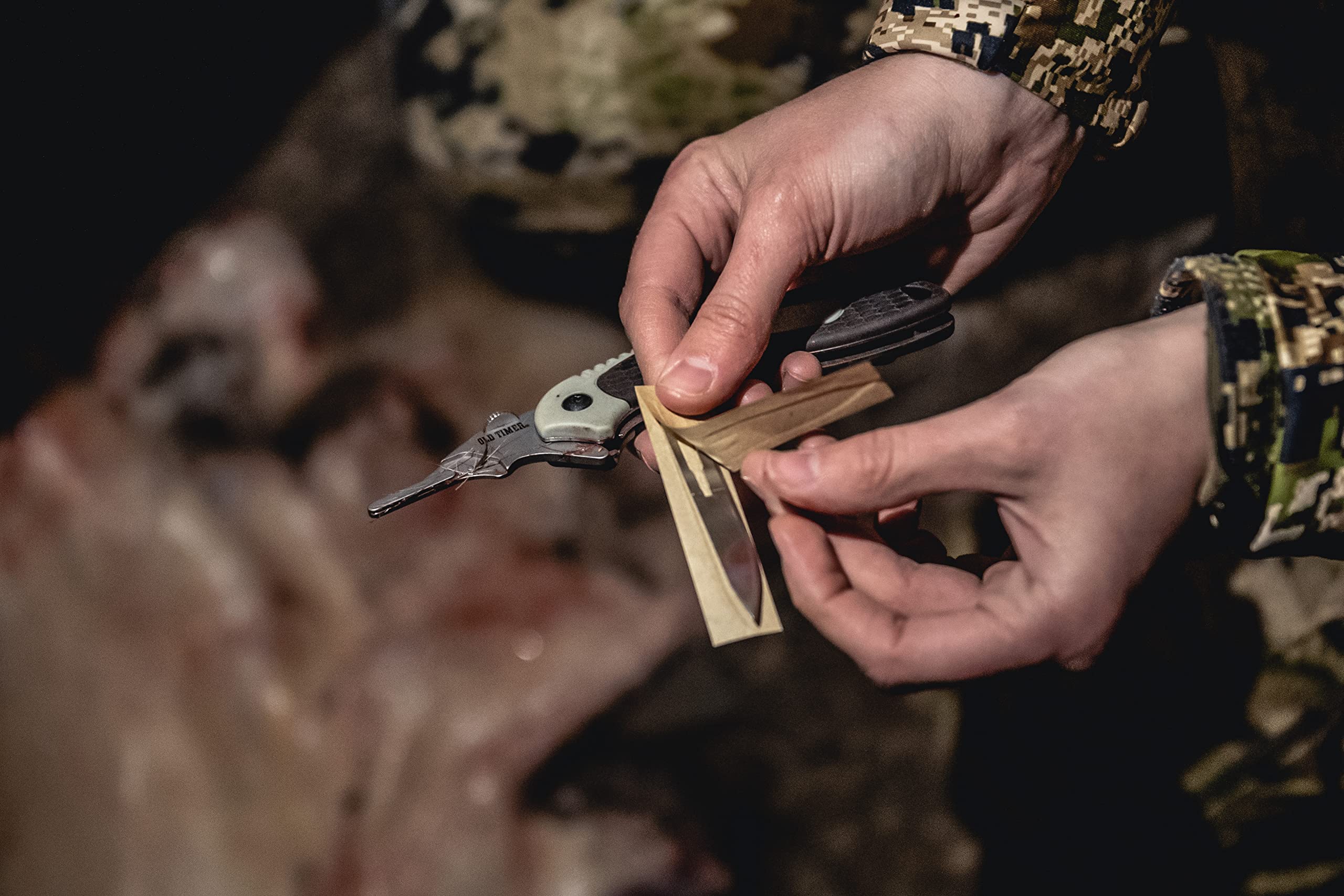 Old Timer Replaceable Blade Knife Kit with Interchangeable Scalpel Blades, Saw Blades, and Gut Hooks, Rubber Overmold Grip, and Liner Lock for Hunting, Skinning, and Outdoors