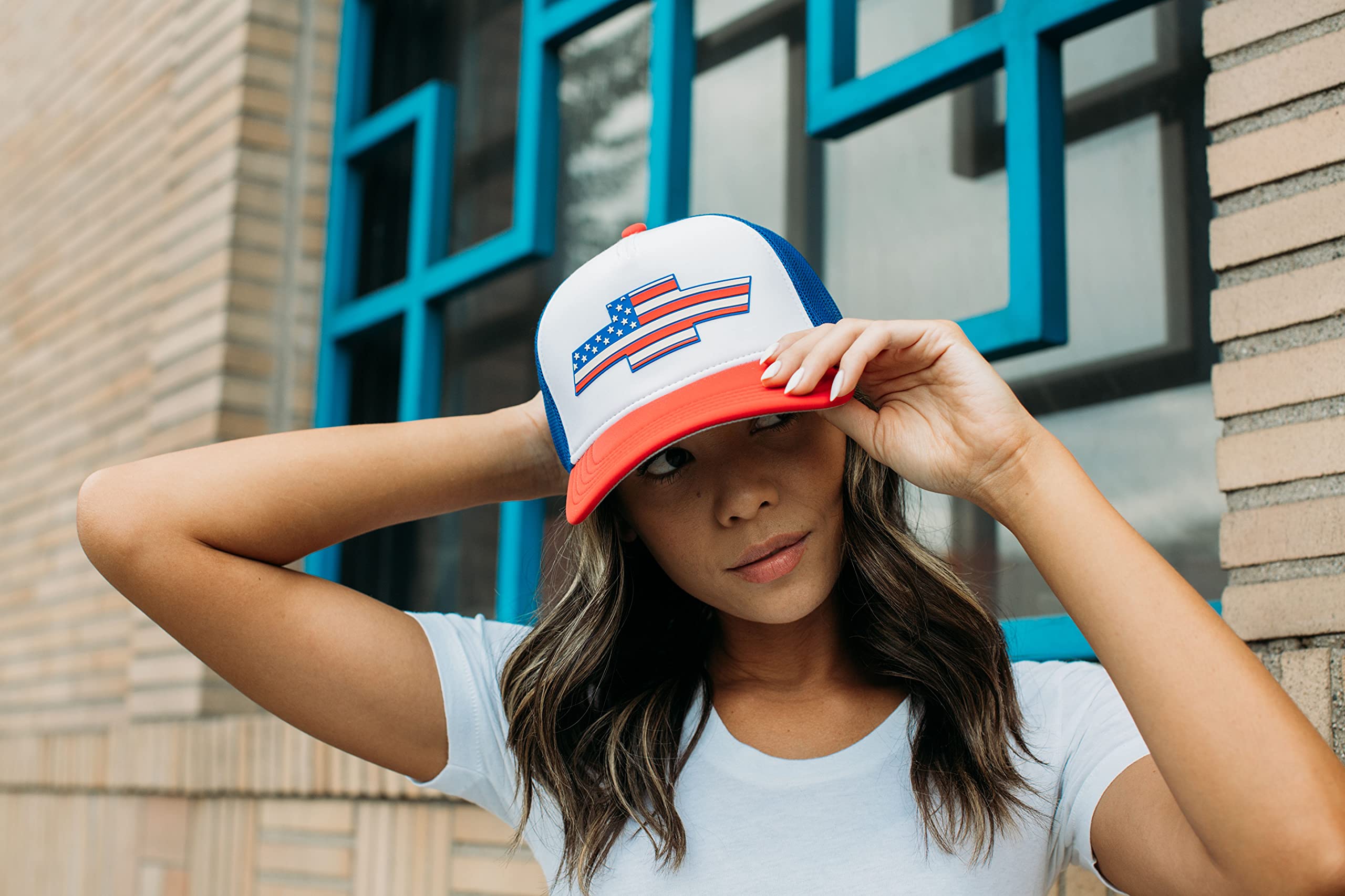 AMERICAN NEEDLE Riptide Valin Chevrolet Logo American Flag Snapback Baseball Trucker Hat (44890A-CHEVY-RWR)